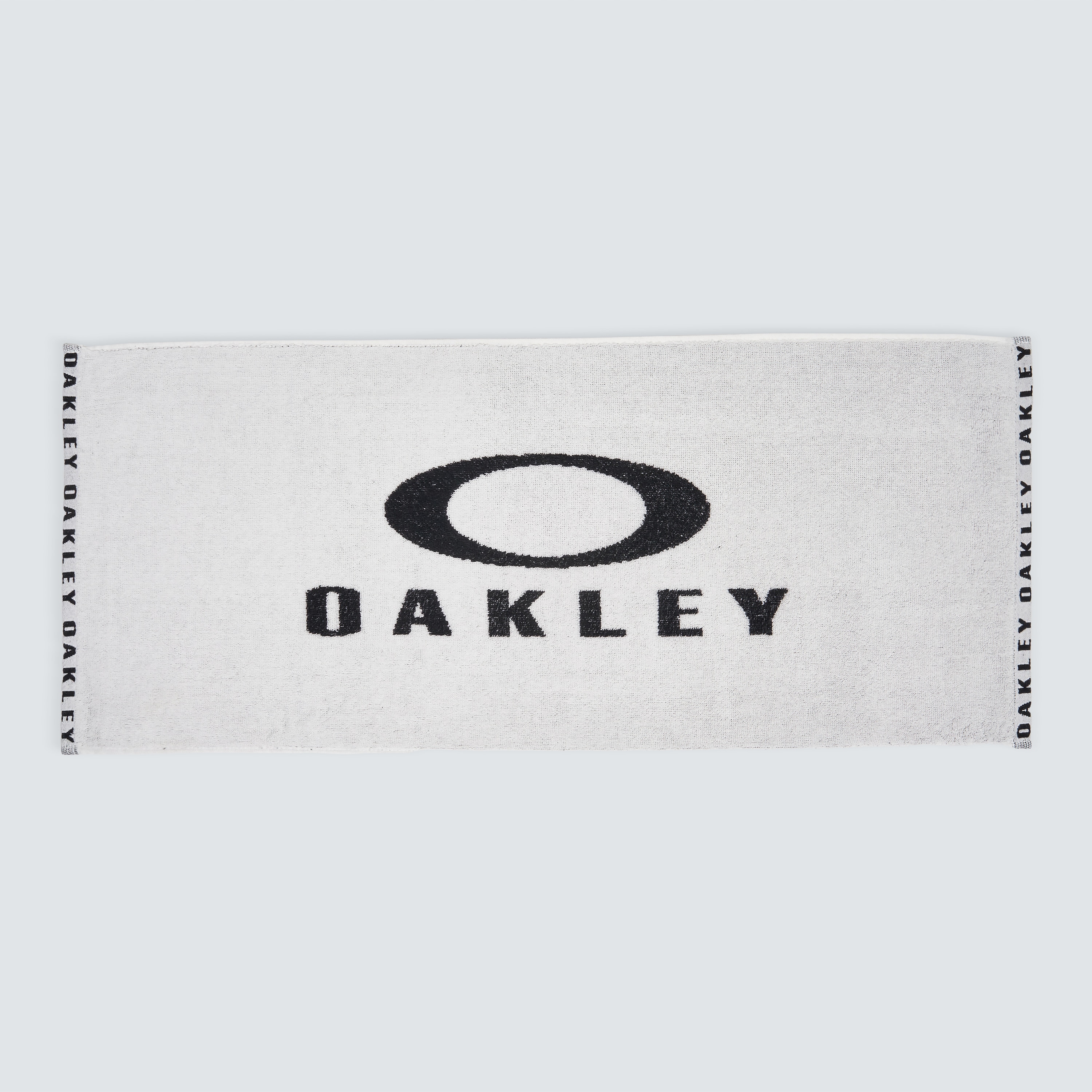 Oakley Essential Towel 80 - White | Oakley® 日本