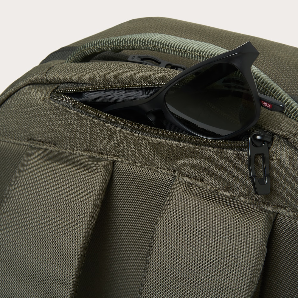 オークリー Enhance Light Boxpack M 8.0 FW Raven | オークリー公式ストア 日本