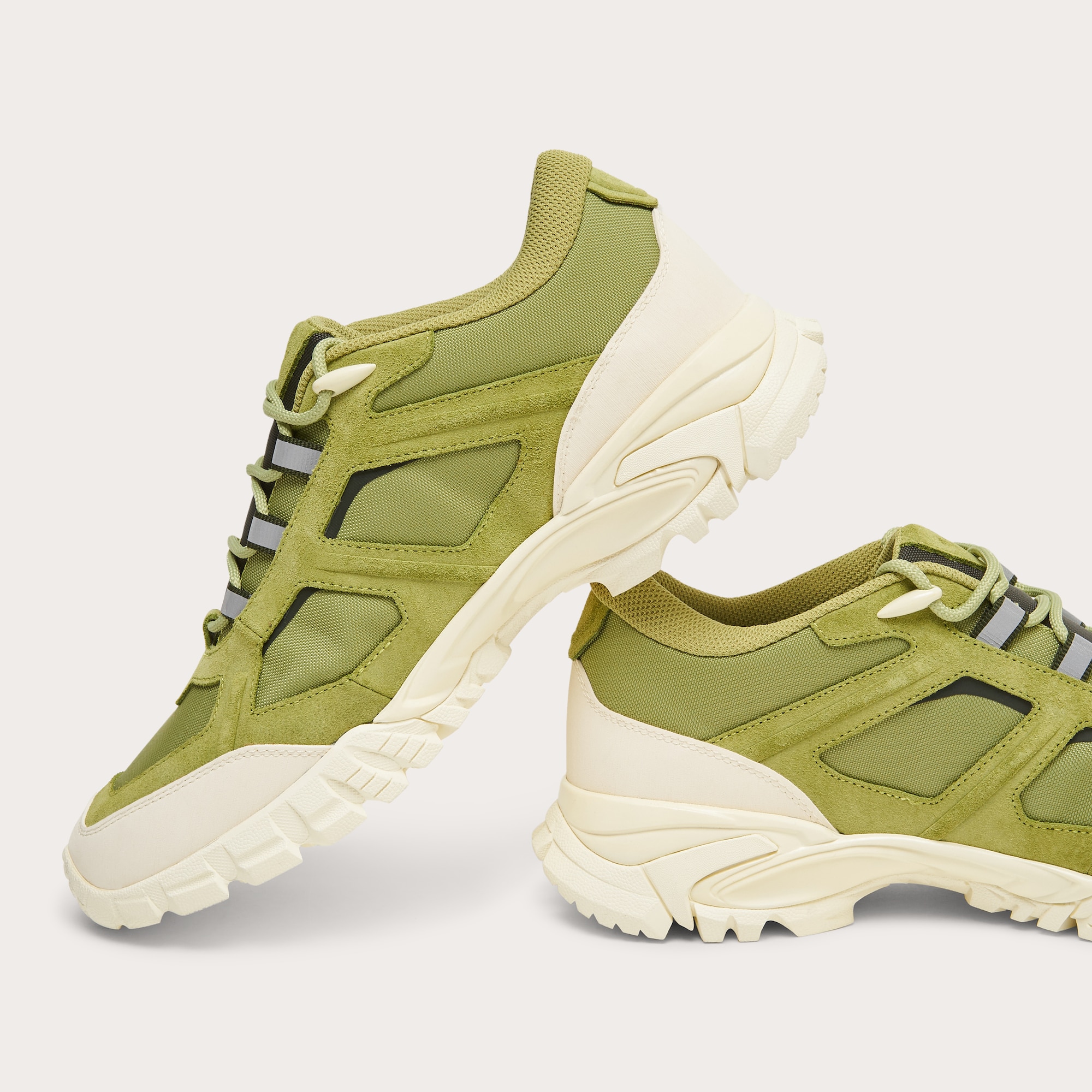 Oakley Sierra Terrain - Fern - FOF100541-70N | Oakley® US