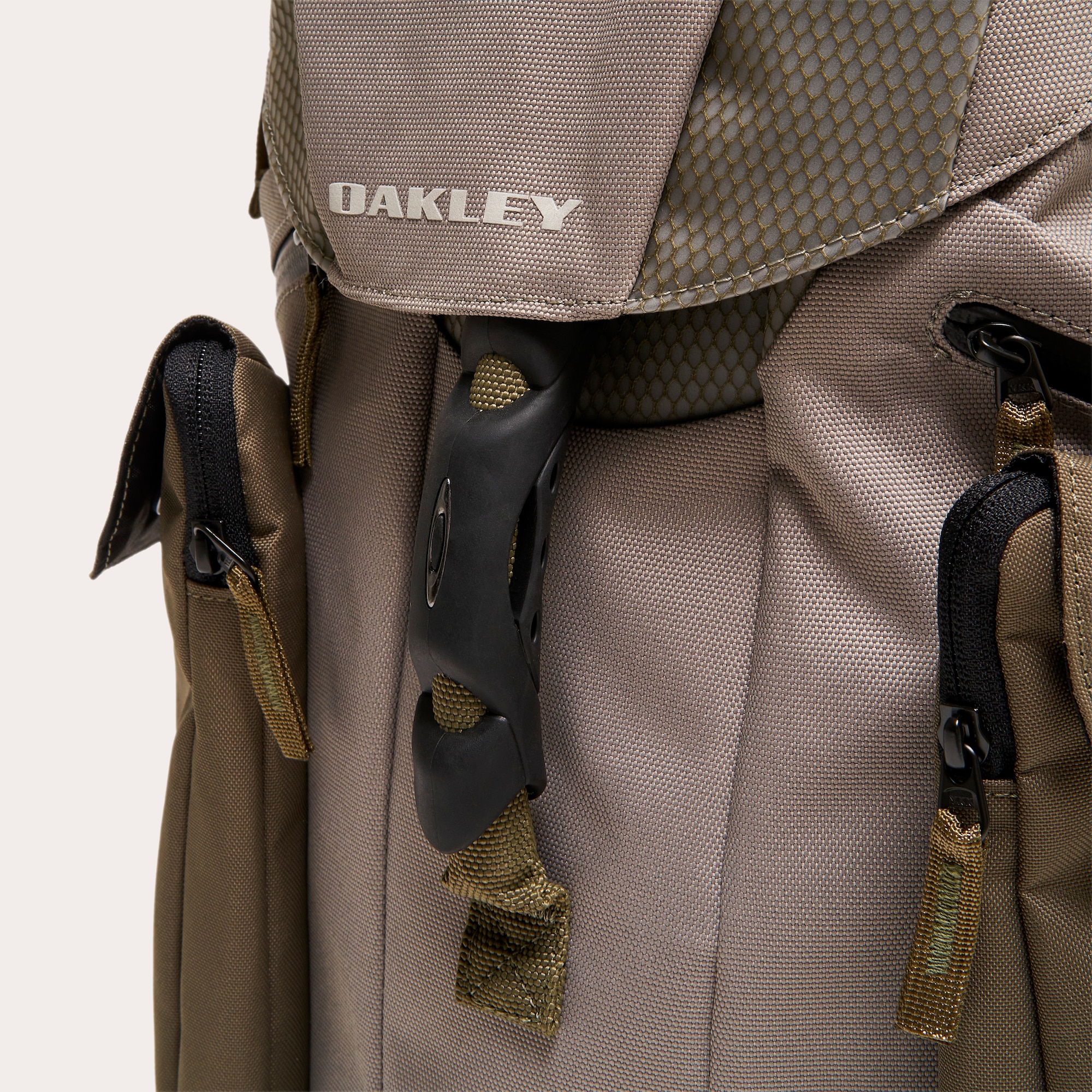 Oakley Latitude Flex Pack - Boulder Green | Oakley® US