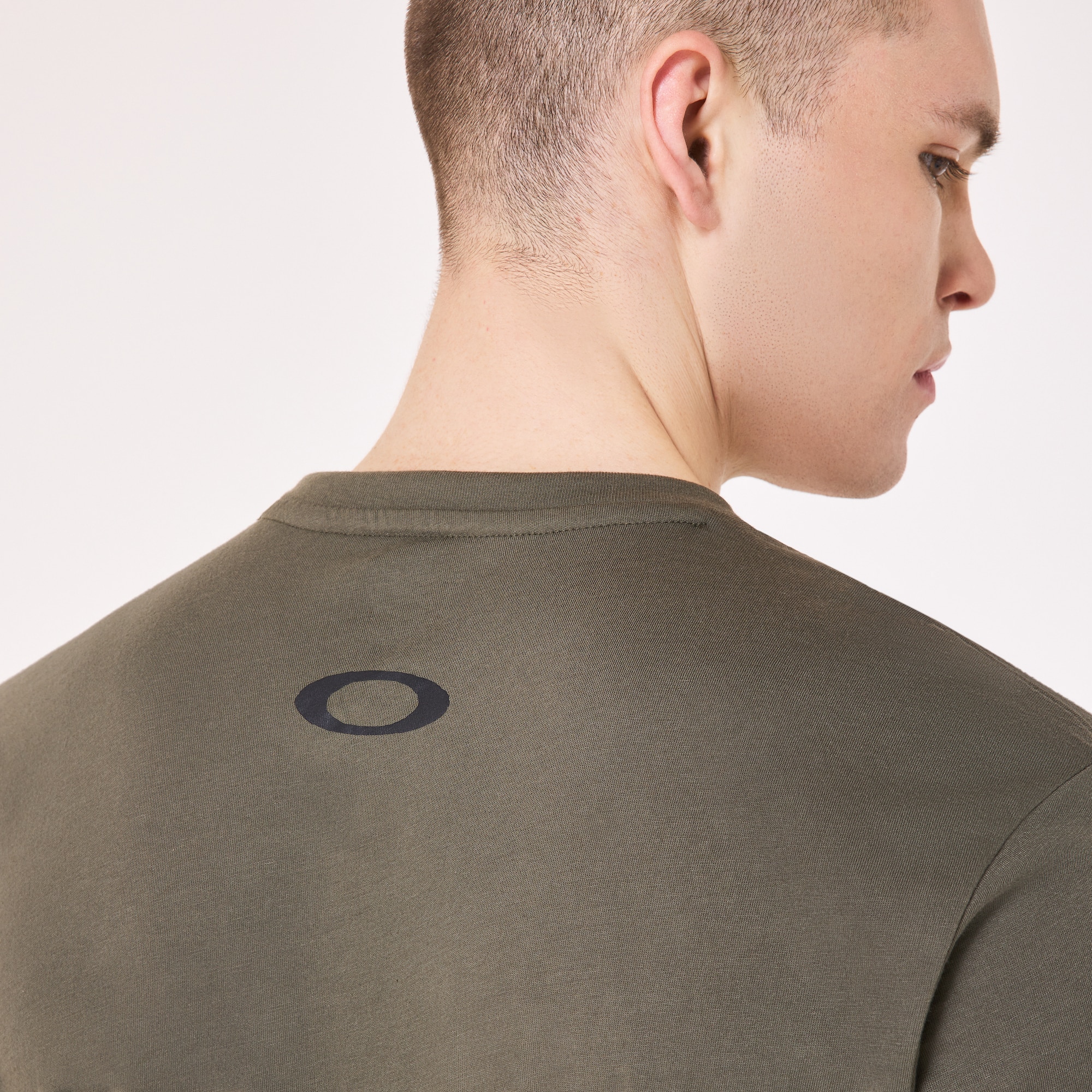 Oakley SI Shadow Flag Tee - Dark Brush | Oakley® | Official Oakley ...