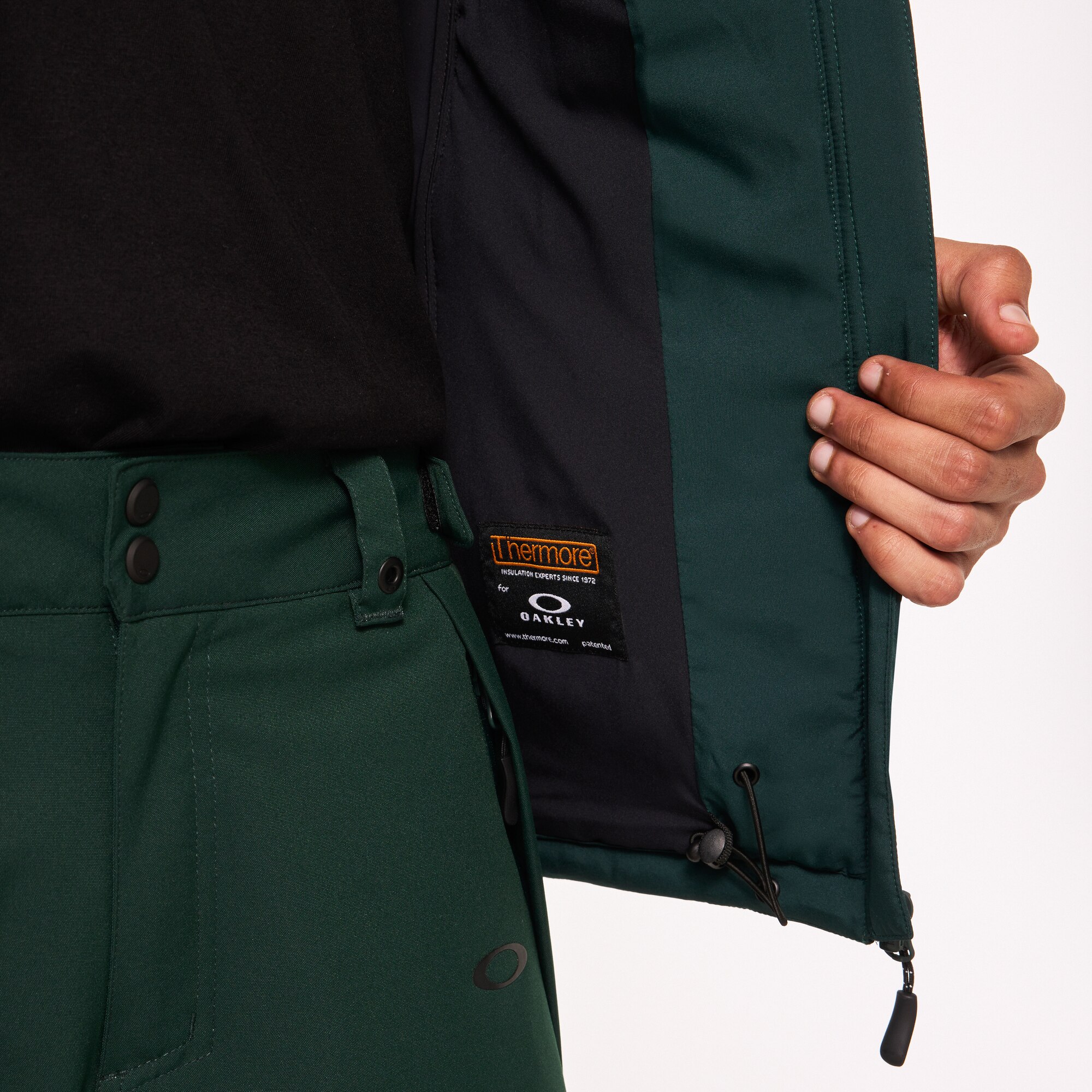 Oakley Ellipse Rc Quilted Jacket in Hunter Green/Blackout | Oakley® US