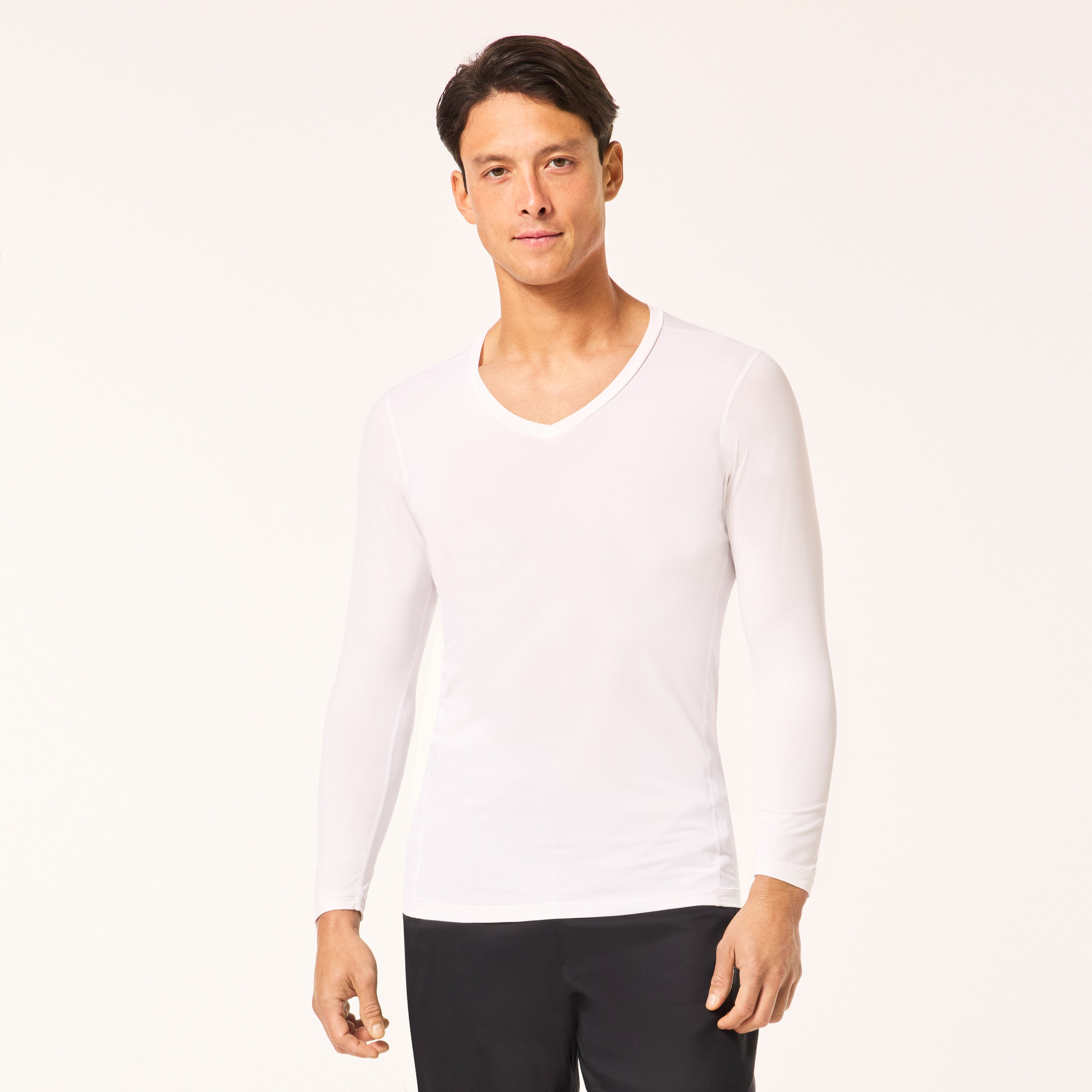 Oakley Oakley Base Layer V Neck 4.0 - White | Oakley® 日本