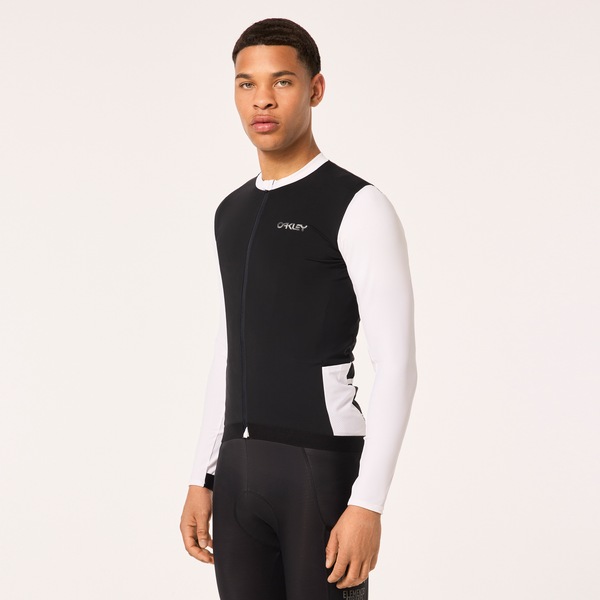 Shop Oakley Cycling Wear & Accessories | Oakley® US