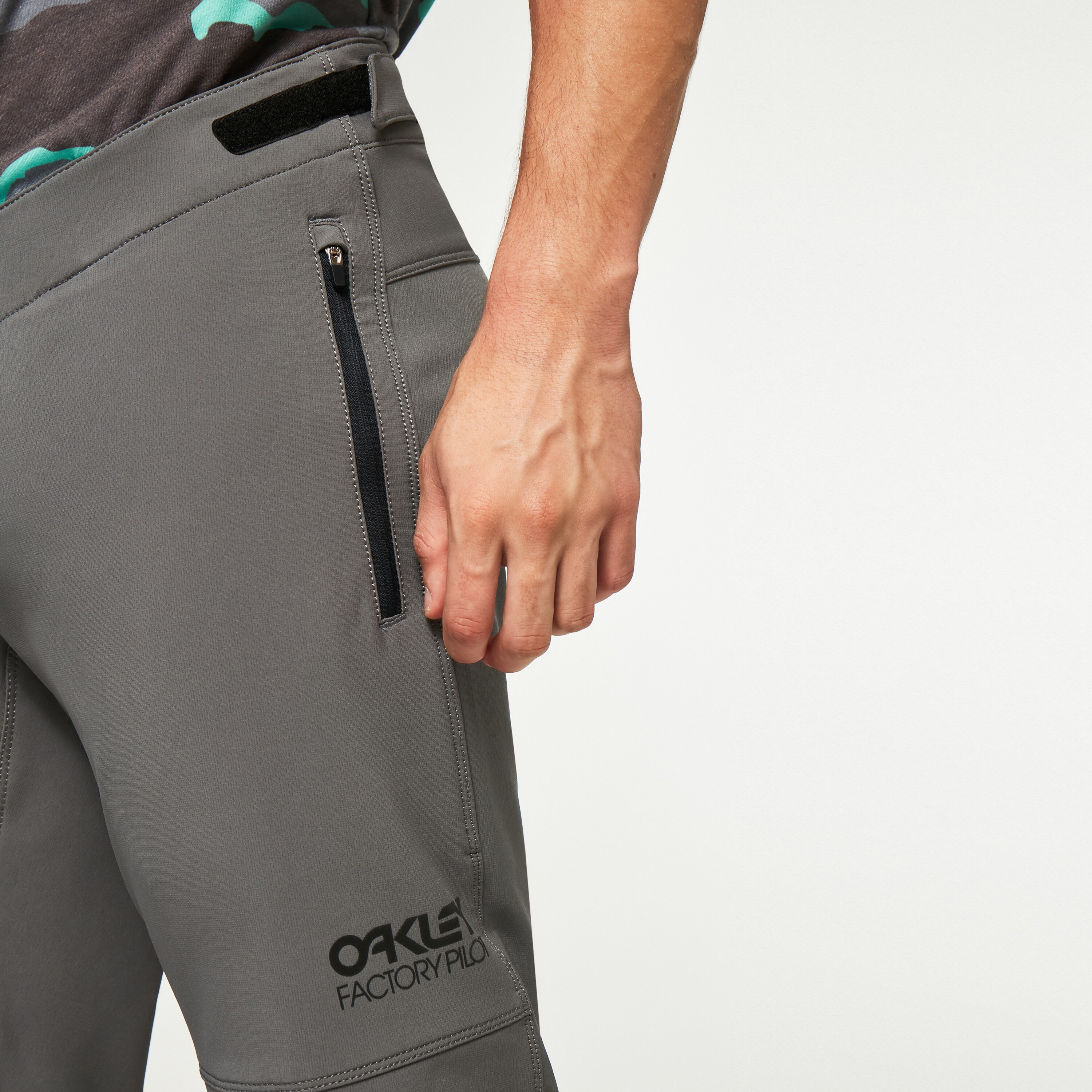 Oakley Element Lite Mtb Pant - Uniform Gray | Oakley® 日本