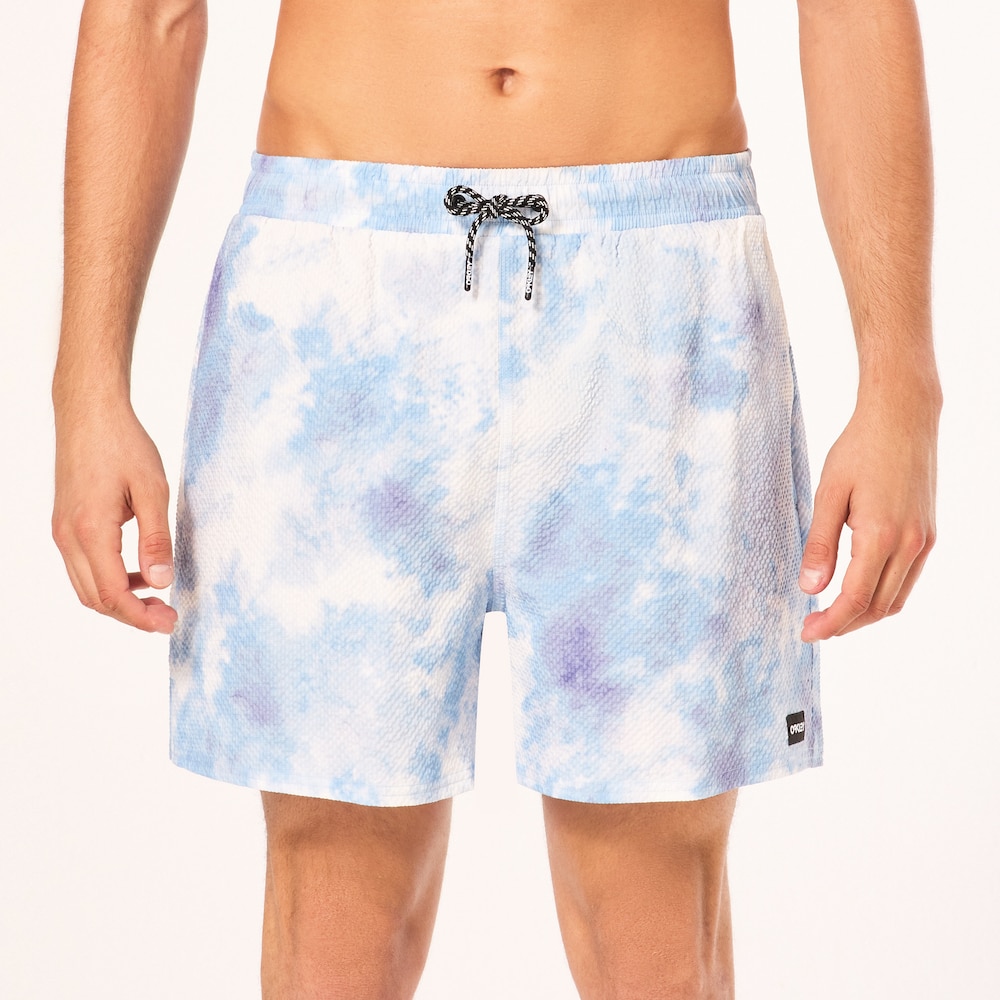 Oakley Deco Palms Rc Beachshort in Tie Dye Clouds Light Blue | Oakley® US