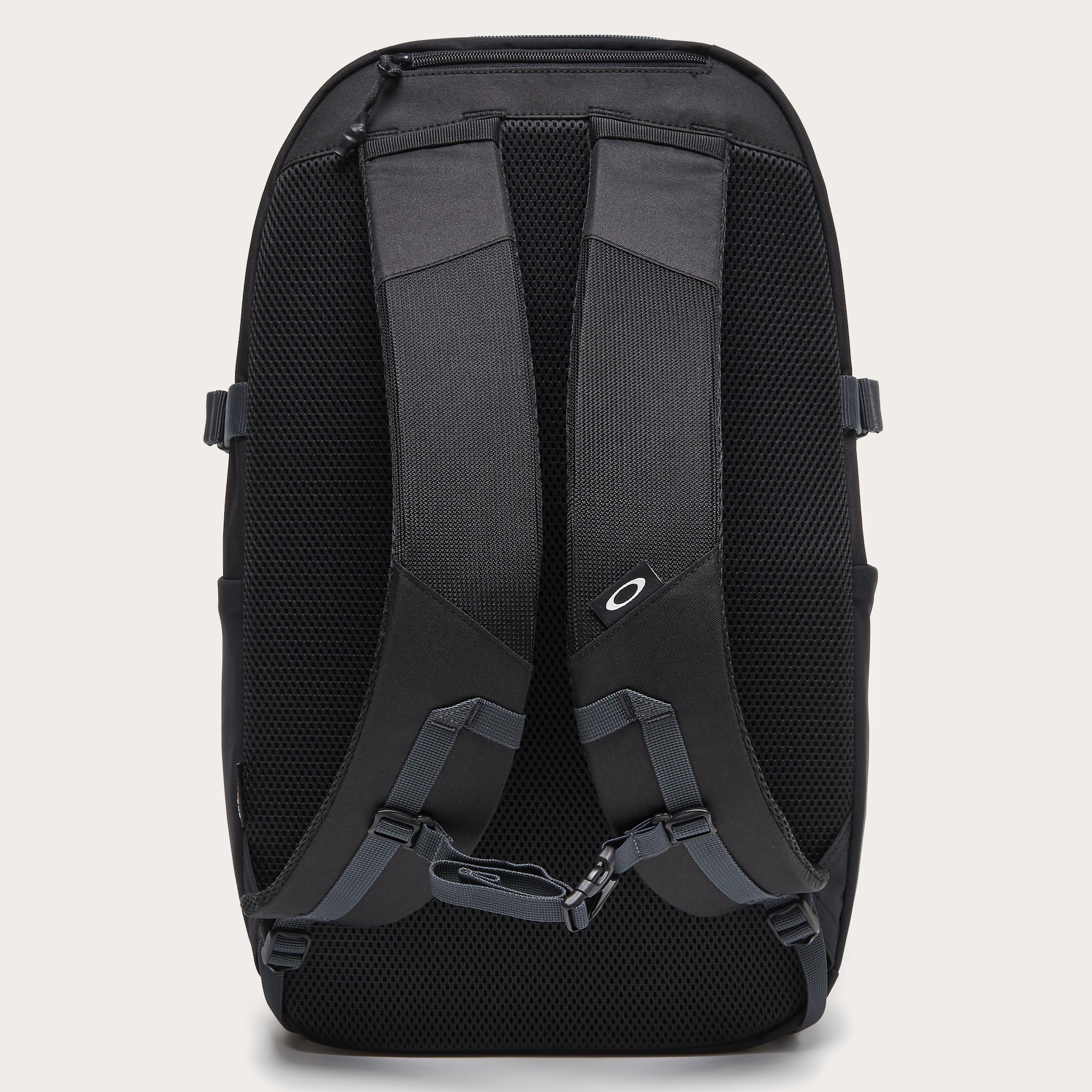 Oakley Essential Backpack M 7.0 Fw - Blackout | Oakley® 日本