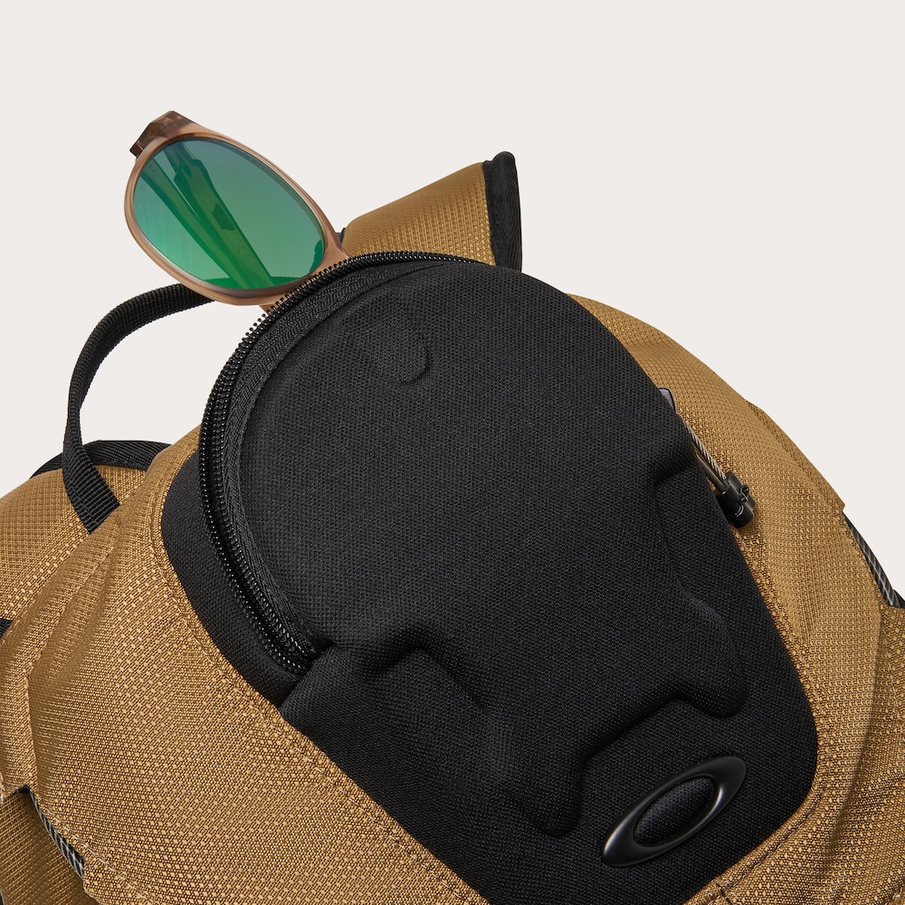 Oakley Bathroom Sink Rc Backpack - Coyote | Oakley® US