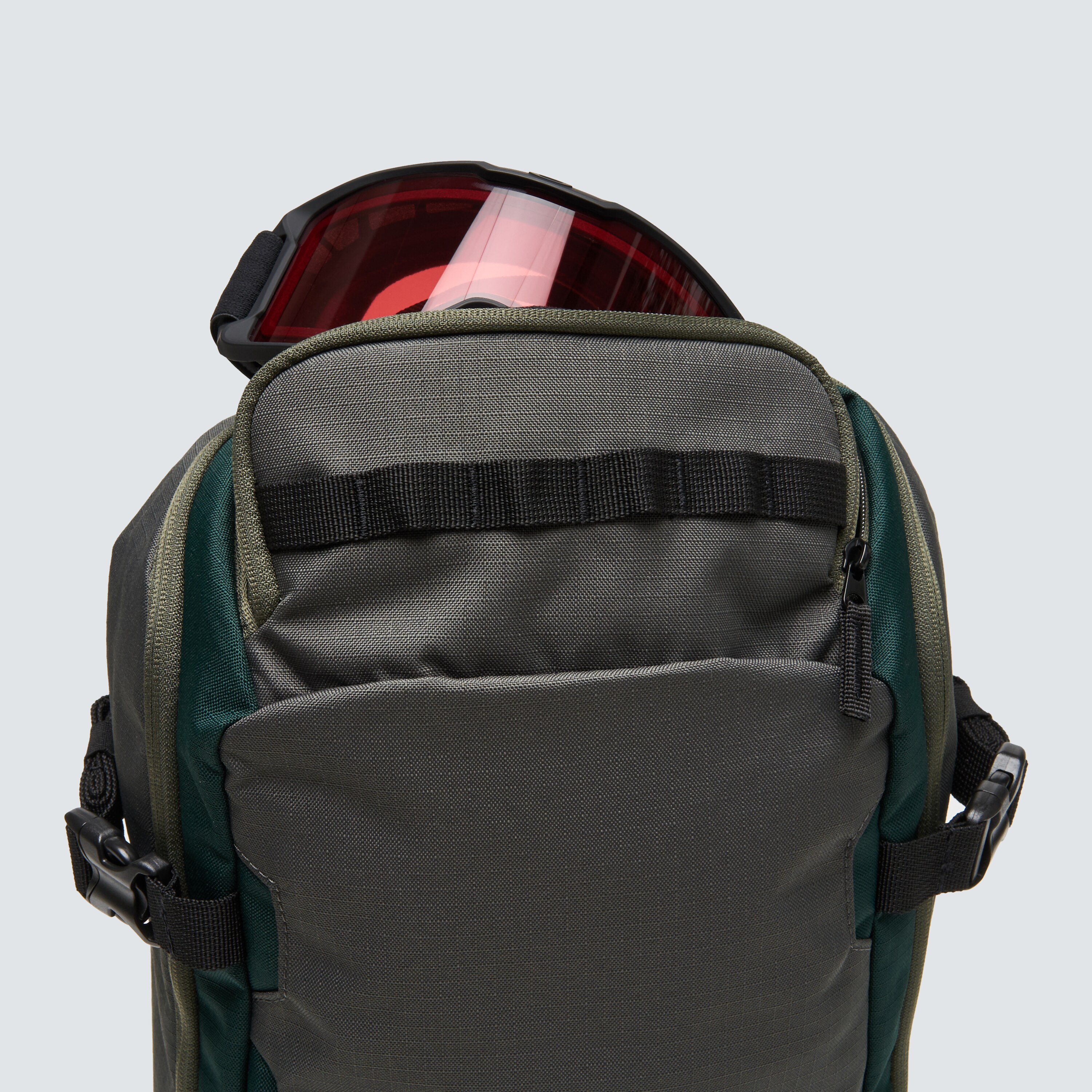 Oakley Peak Rc 18L Backpack - New Dark Brush | Oakley® US