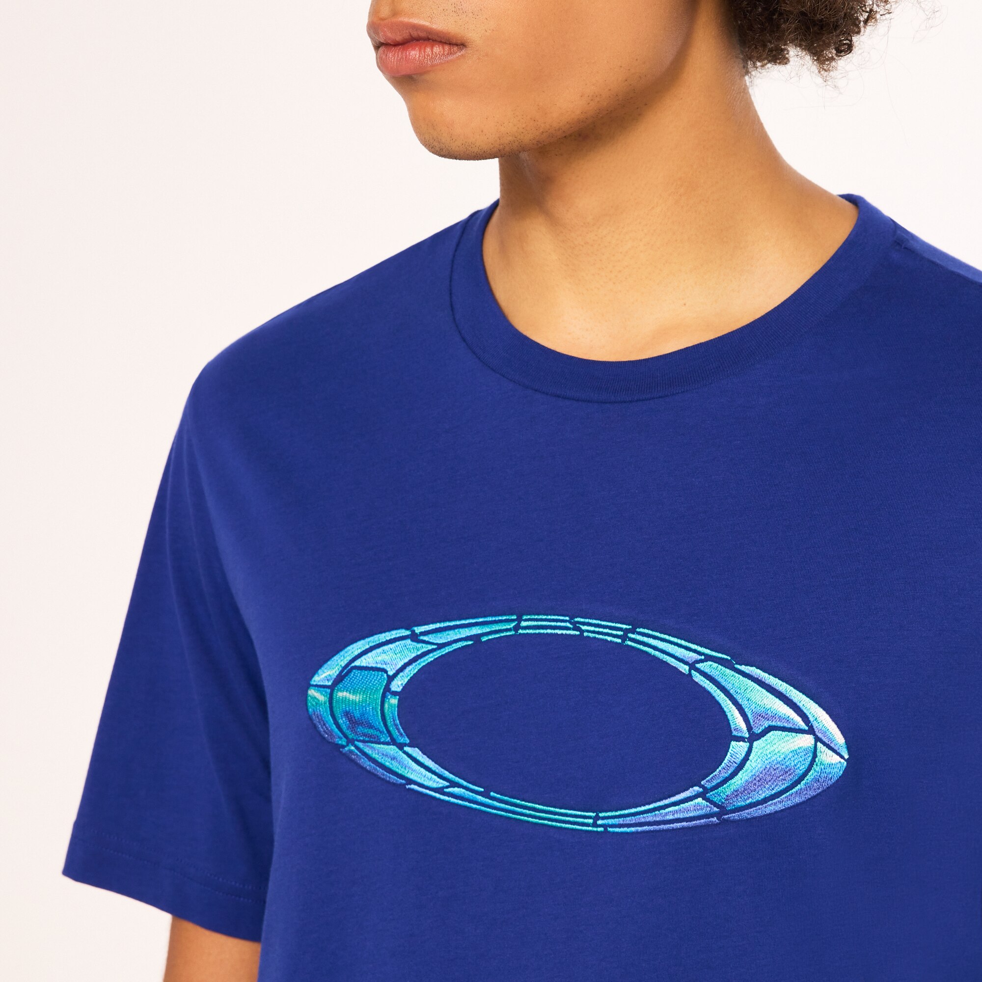 Oakley Mtl Liquid Ellipse Tee - Crystal Blue | Oakley® US