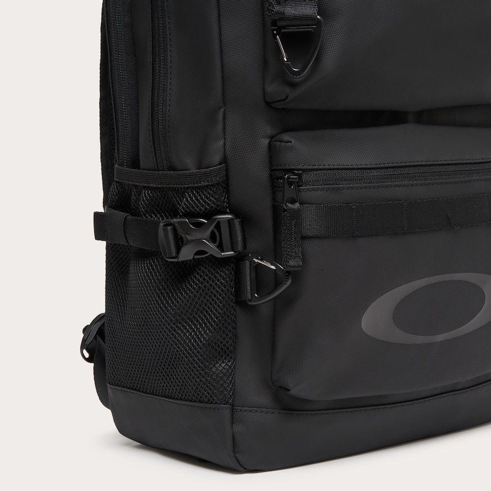 Oakley Rover Laptop Backpack - Blackout | Oakley® US