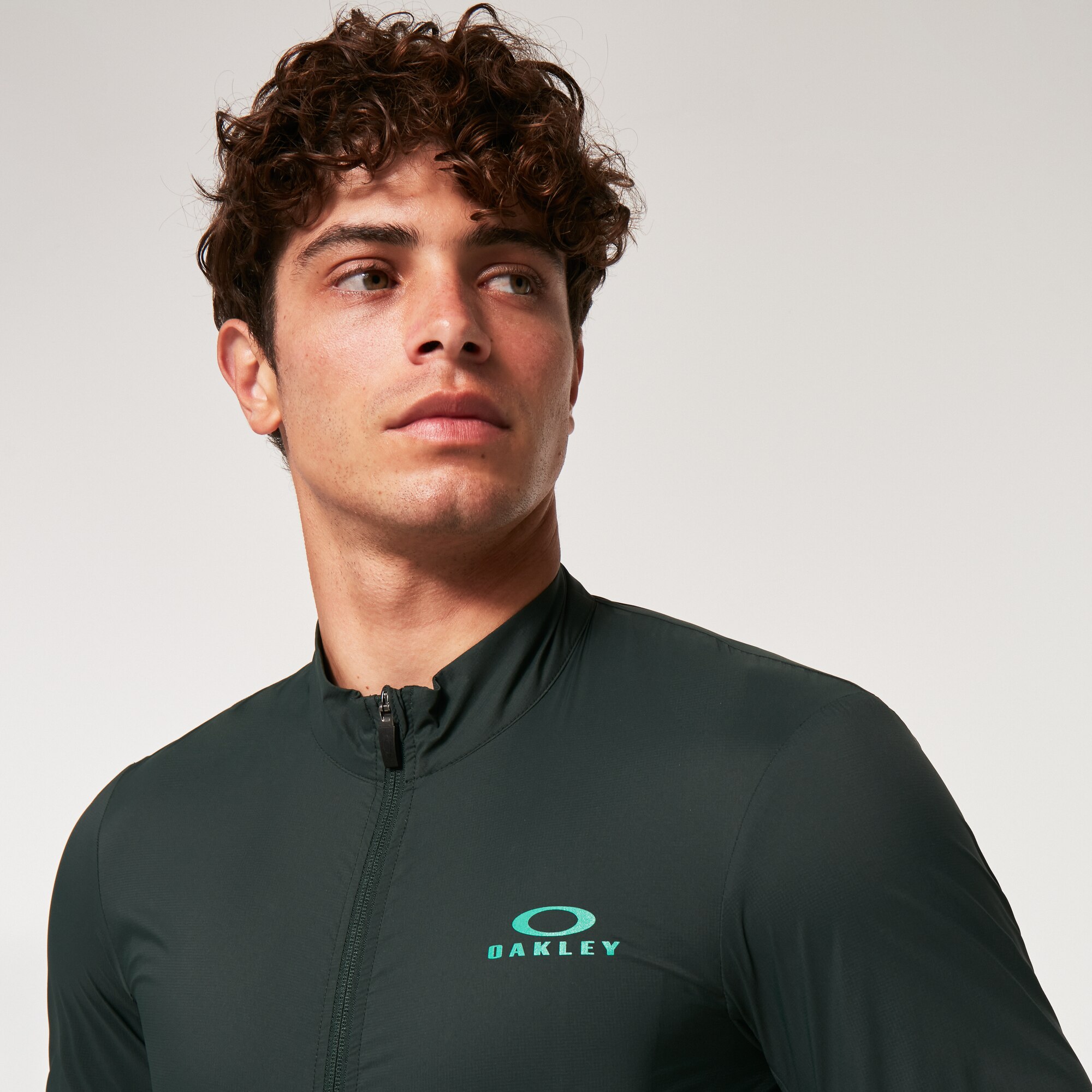 Oakley Endurance Packable Wind Jacket - Hunter Green | Oakley® US