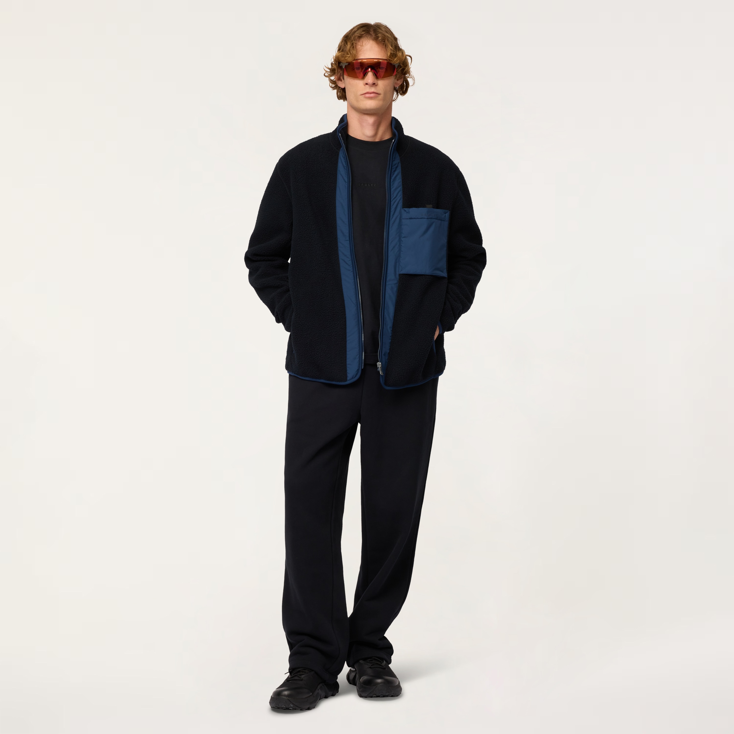 Oakley Off-Slope Mountain Fire Sherpa - Abyss/Black | Oakley® GB