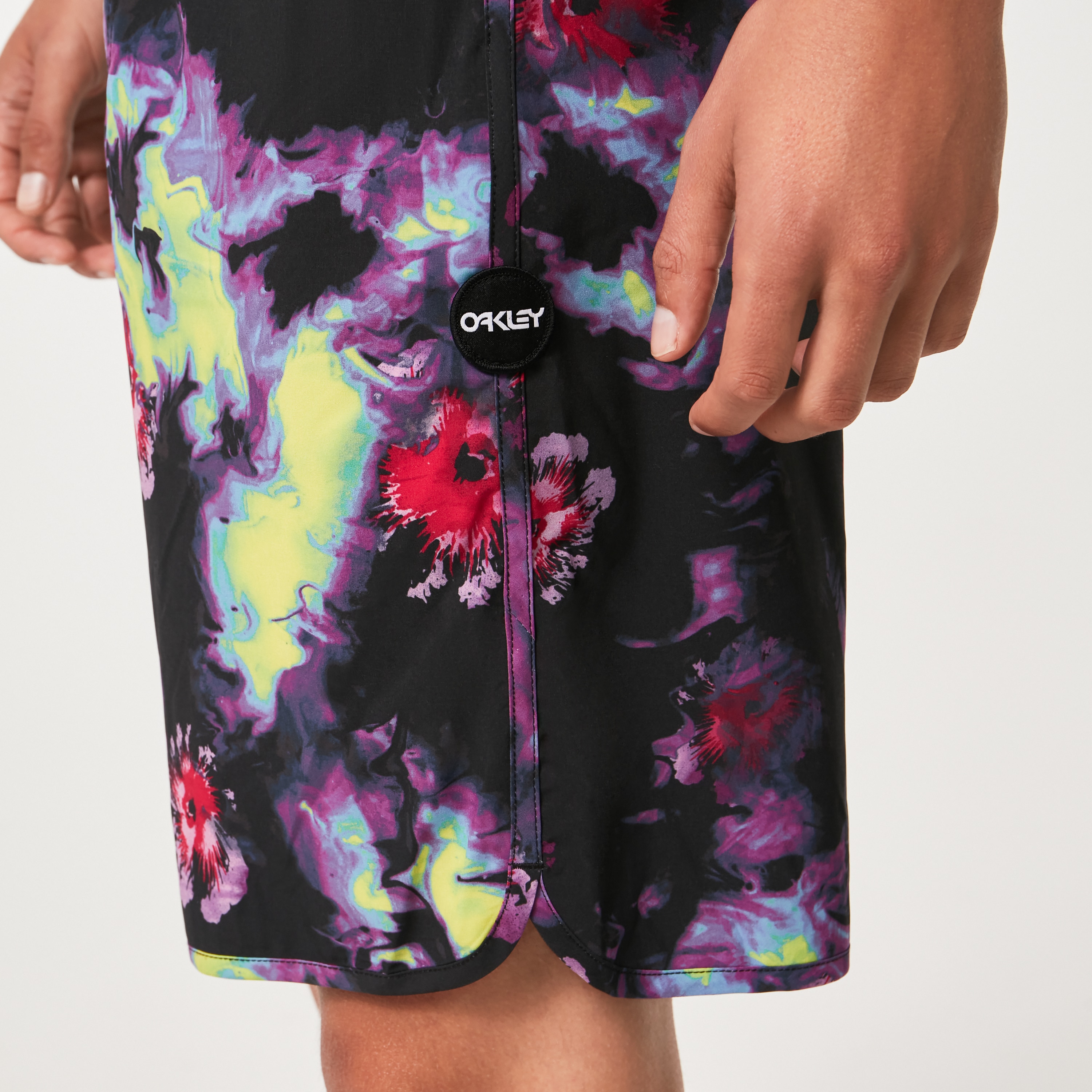 Oakley Floral Splash 19" Boardshort - Acid Flower Print | Oakley® US