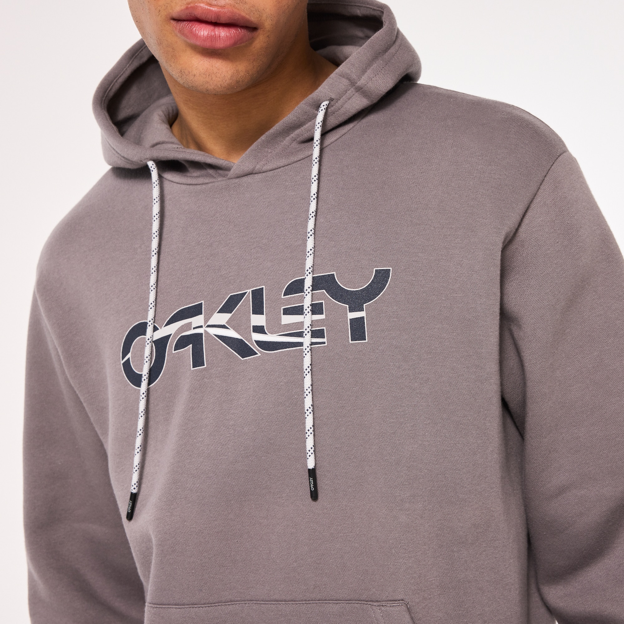 Oakley Swell B1B Pullover Hoodie in Storm Front | Oakley® US