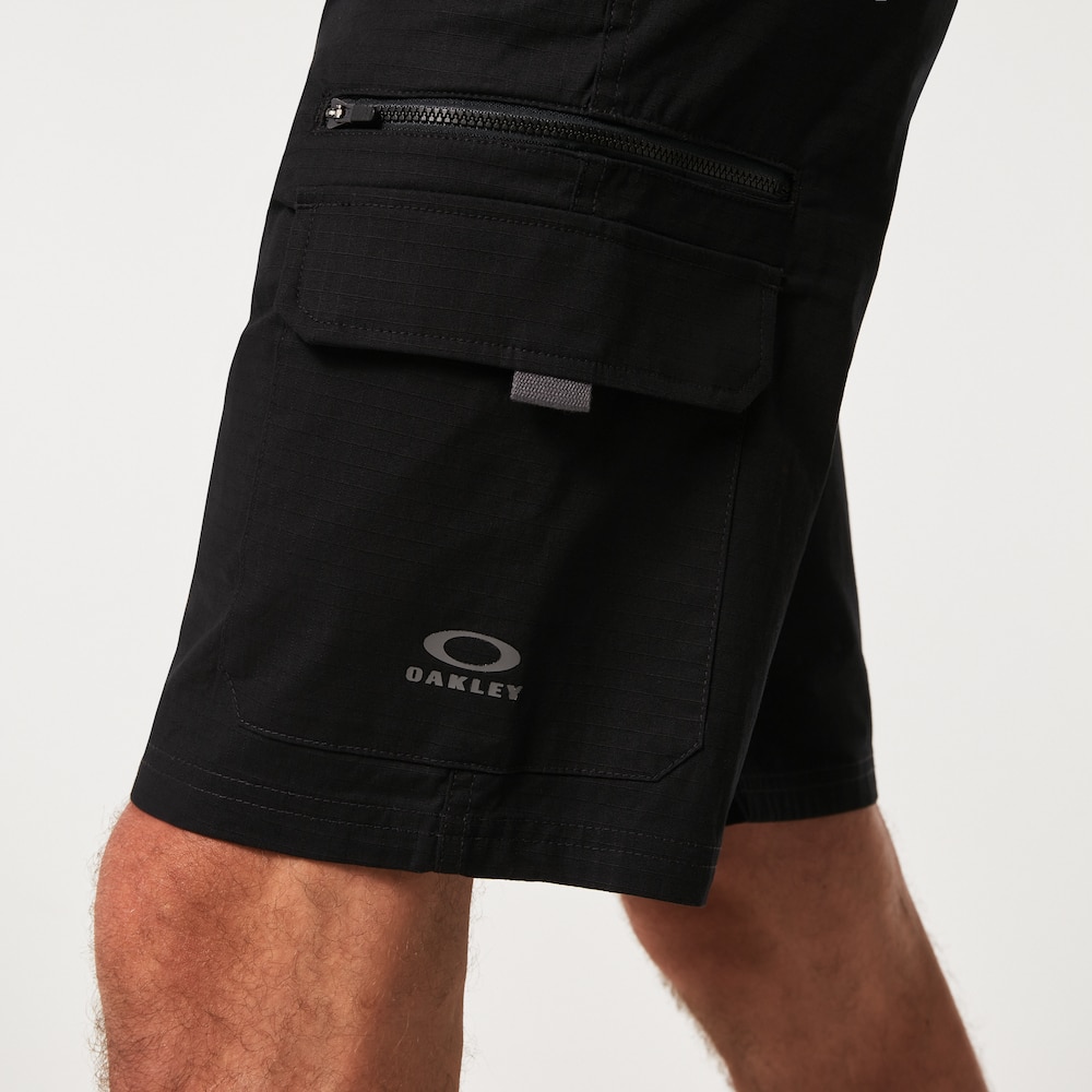 Oakley Vanguard Cargo Short 3.0 - Blackout | Oakley® US