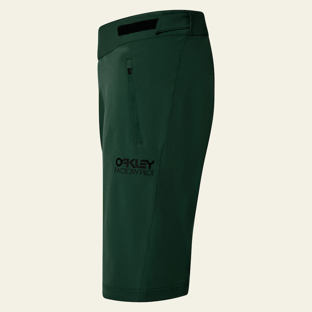 Oakley Factory Pilot Lite Short I - Hunter Green | Oakley® US