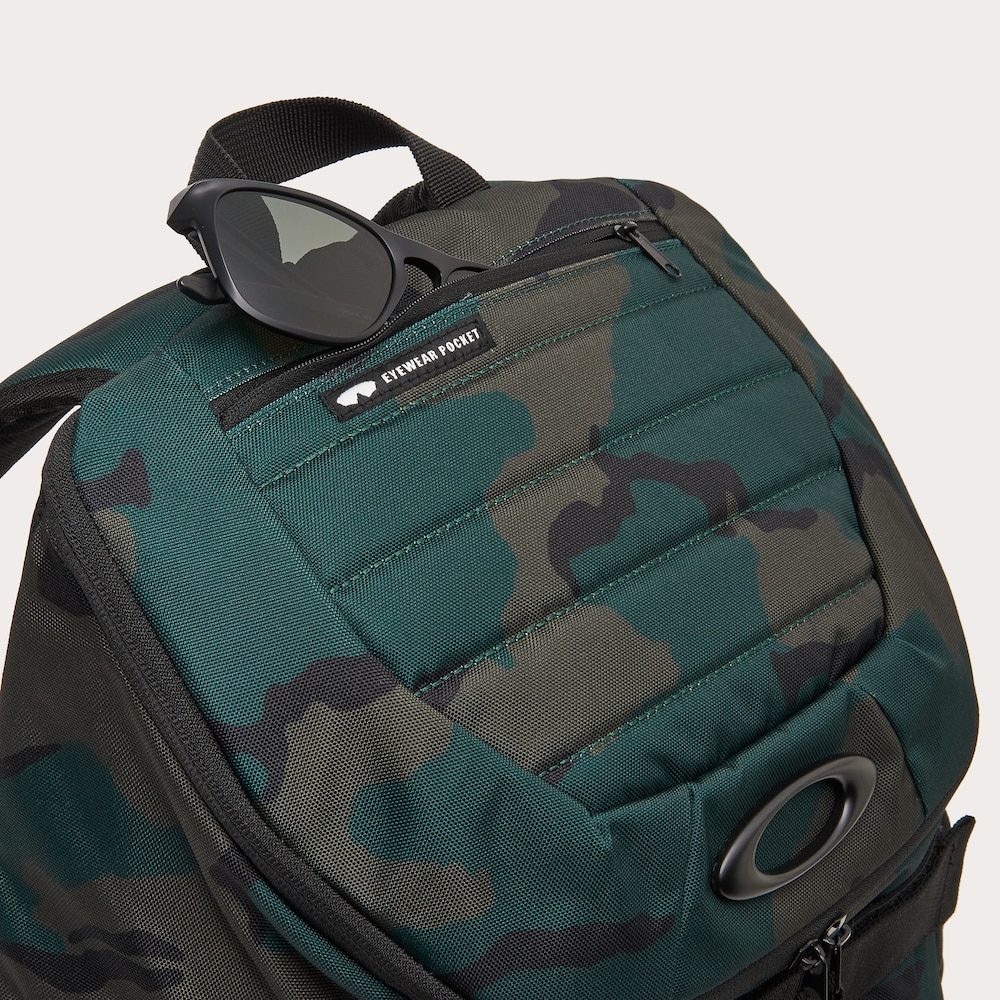 Oakley Enduro 3.0 Big Backpack - B1B Camo Hunter | Oakley® US