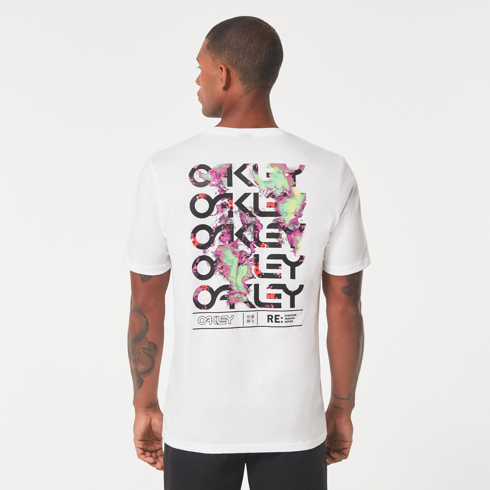 Oakley Wynwood Bark Rc Tee in White | Oakley® US
