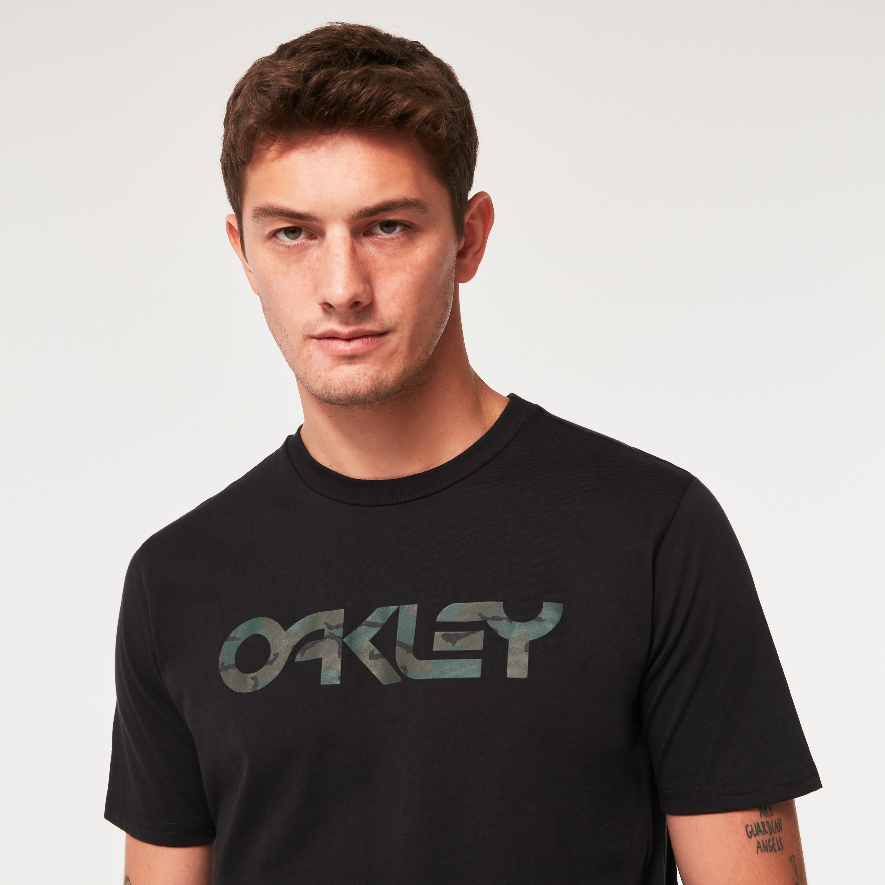 Oakley Mark II Tee 2.0 - Black/B1B Camo Hunter | Oakley® | Official ...