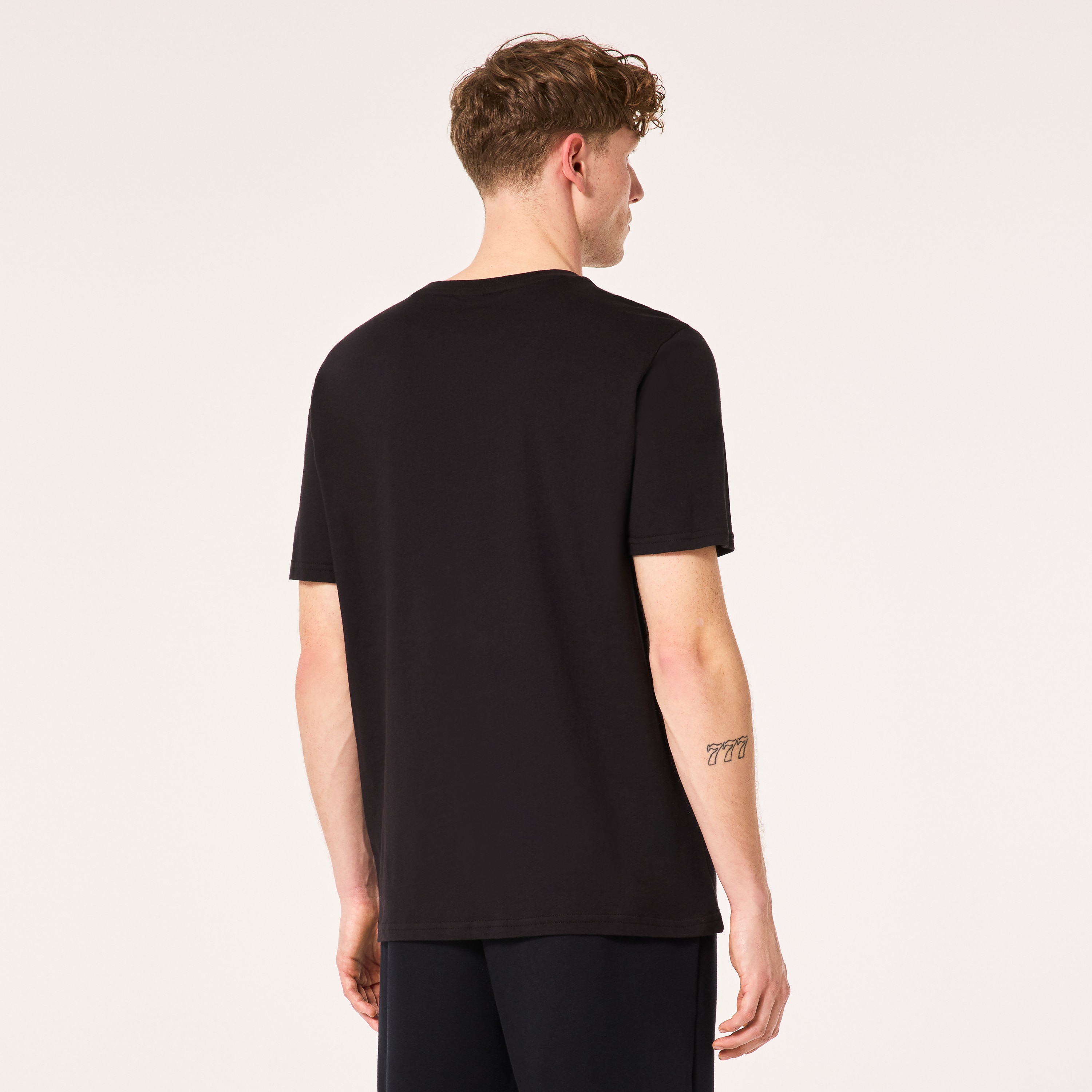 Oakley Rings Tee - Blackout | Oakley® US