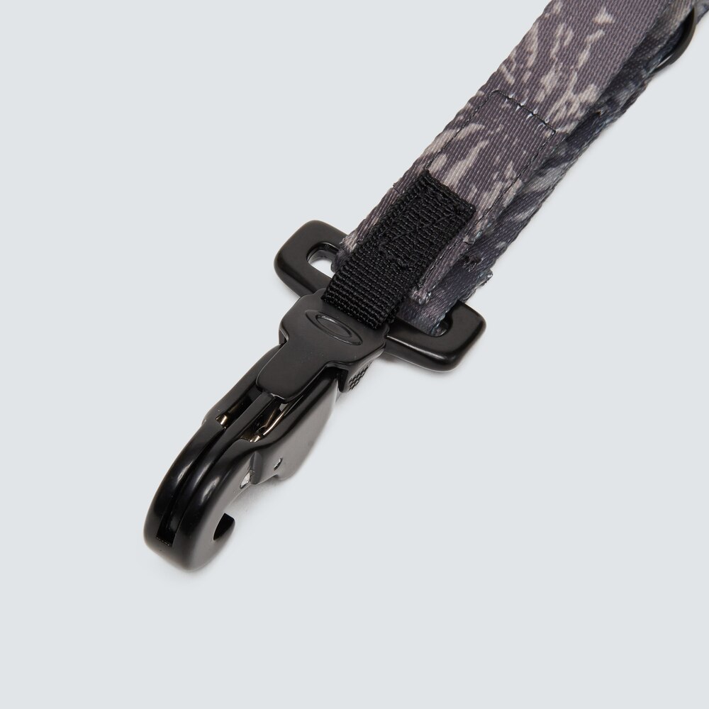 Oakley Wanderlust Keychain - Grey Mountain Tie Dye Pt | Oakley® US