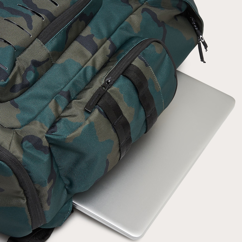 Oakley Urban Ruck Pack - B1B Camo Hunter | Oakley® US