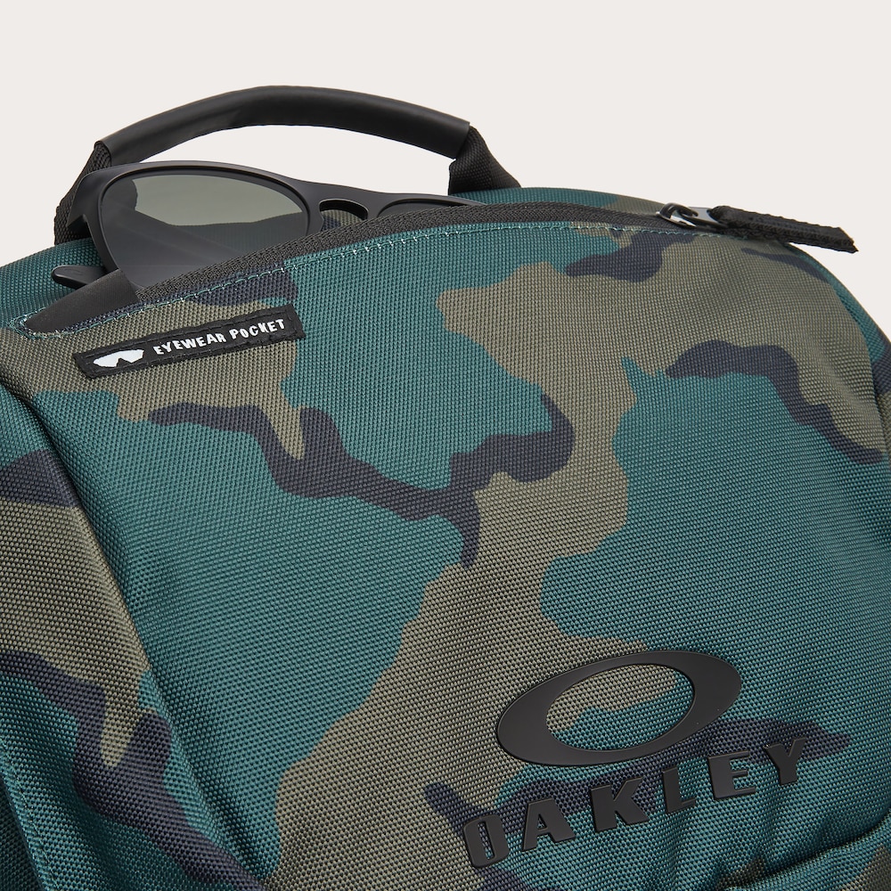 Oakley Urban Ruck Pack - B1B Camo Hunter | Oakley® US