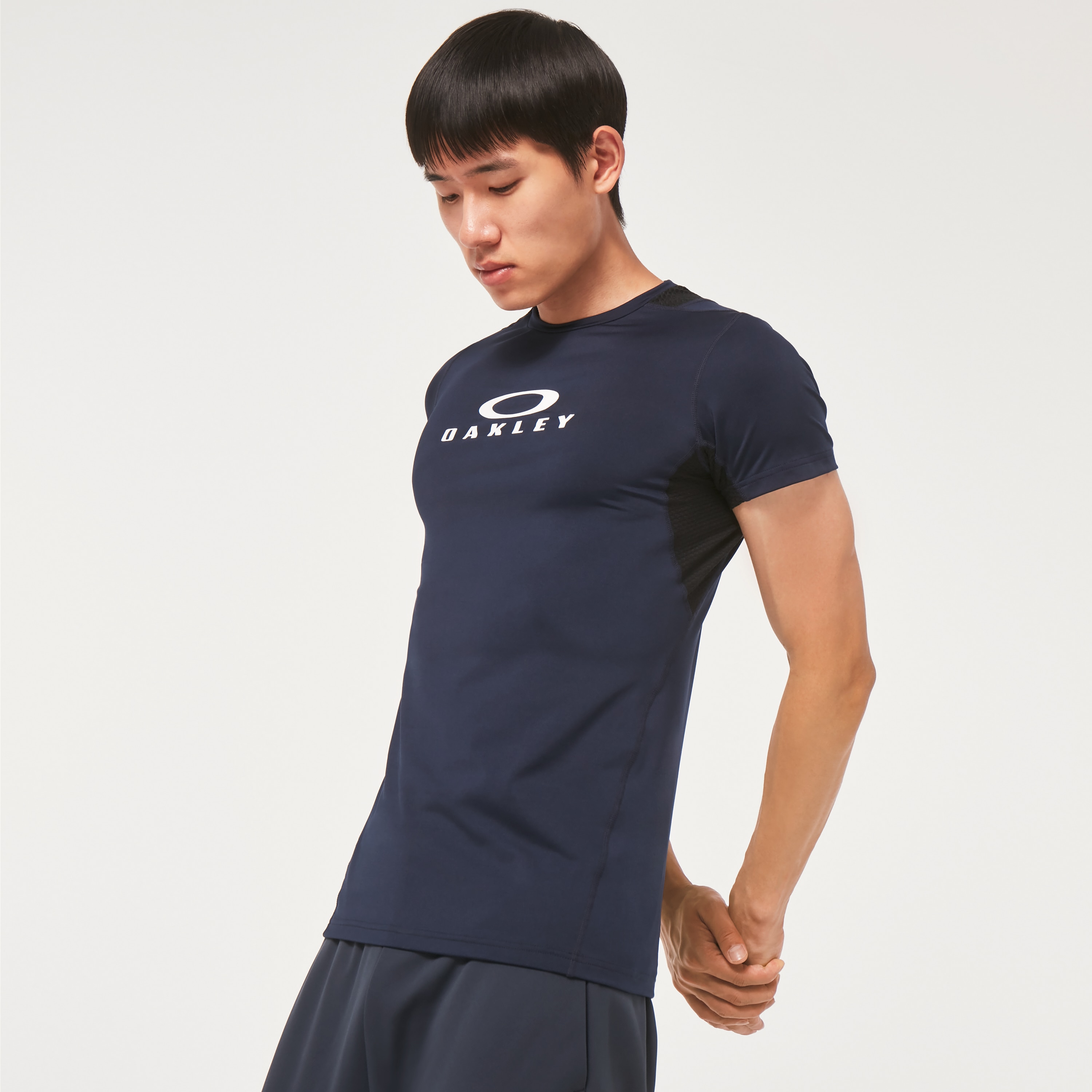 Oakley Technical Base Layer SS Crew - Fathom | Oakley® 日本