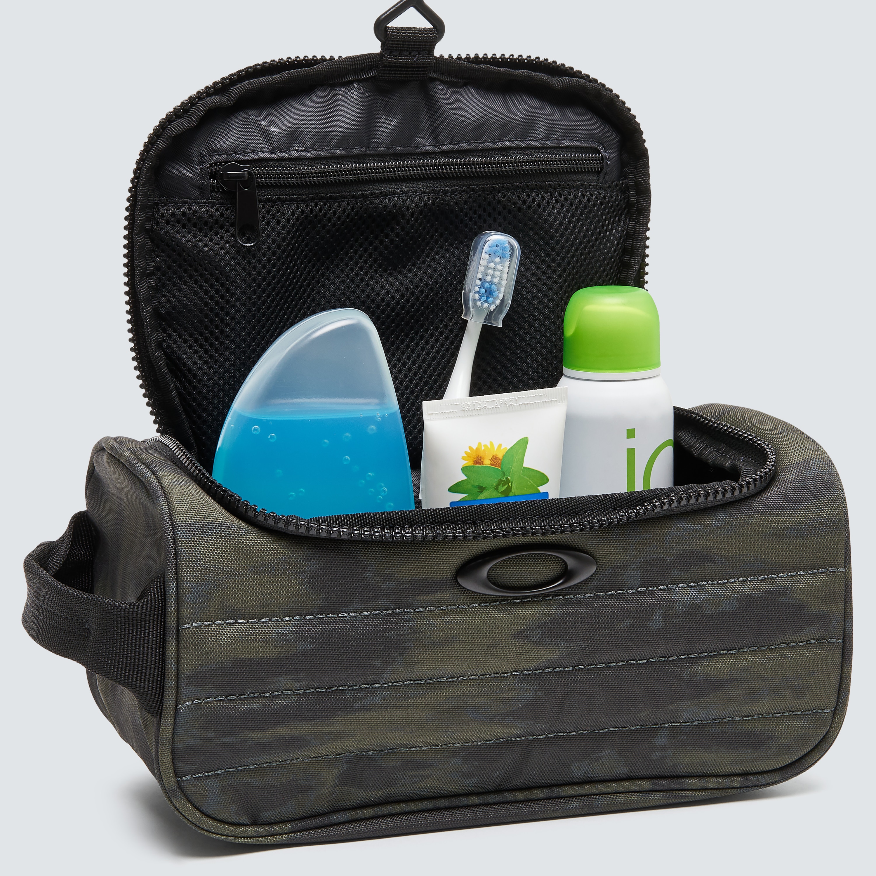 Oakley Enduro Beauty Case - Brush Tiger Camo Green | Oakley® US