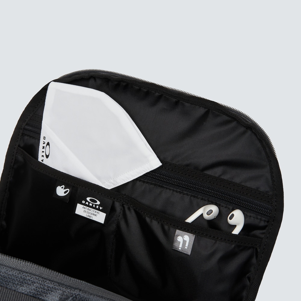 Oakley Essential Backpack M 6.0 - New Athletic Gray | Oakley® 日本