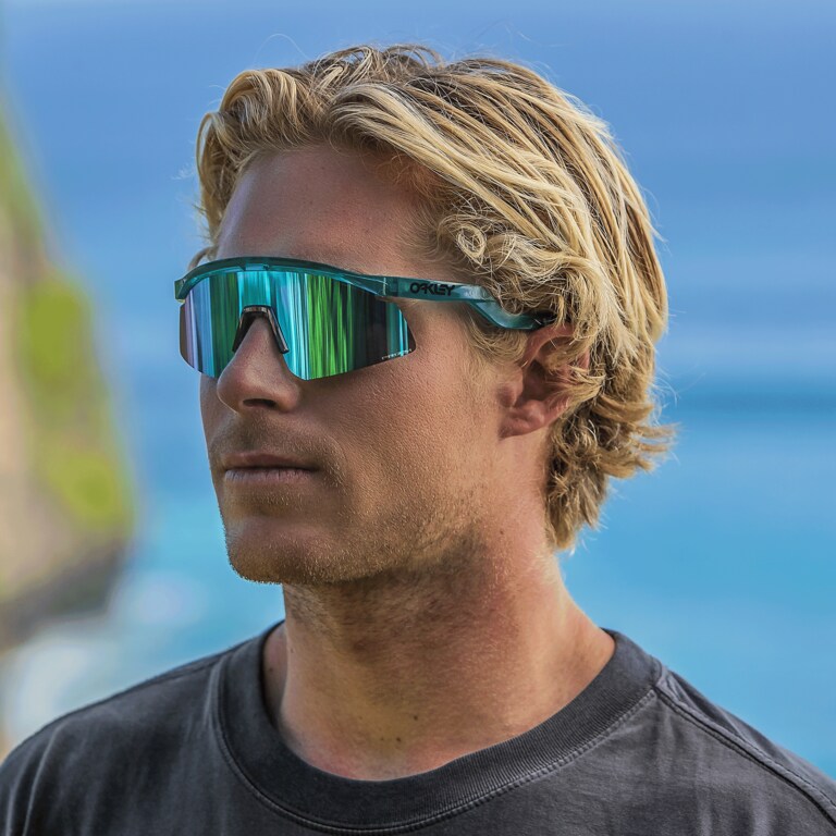 Hydra Prizm Violet Lenses, Crystal Black Frame Sunglasses | Oakley® US