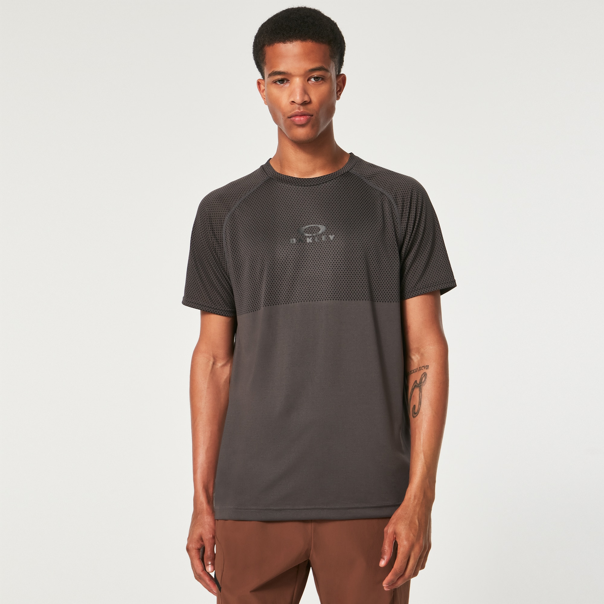 Oakley Peak Tyndall Rc Ss Tee - Black/Forged Iron | Oakley® US