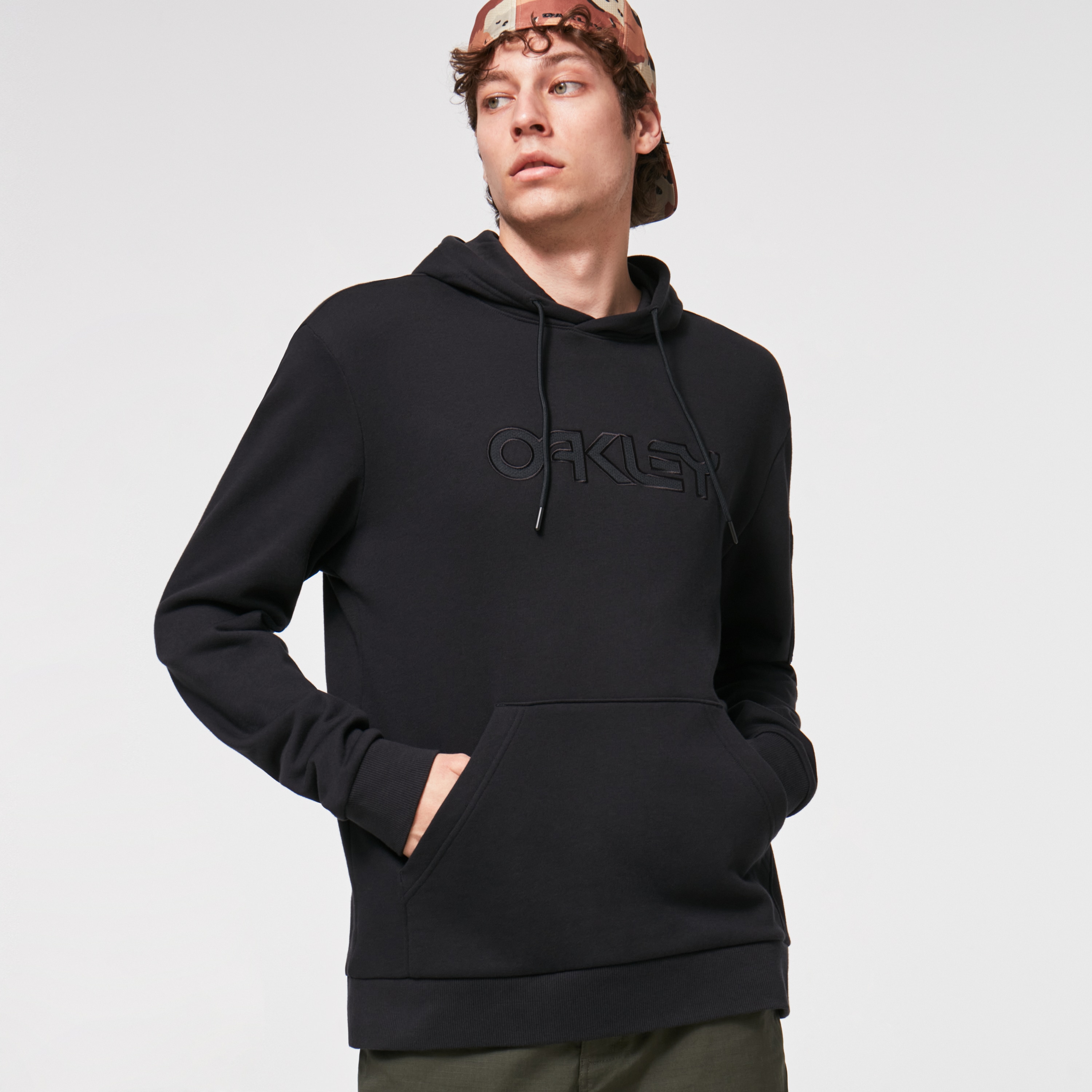 Oakley B1B Pocket Pullover Hoodie - Blackout | Oakley® GB