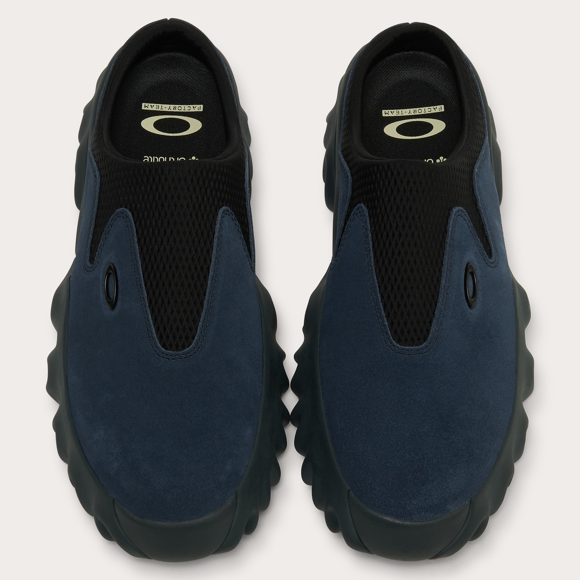 Oakley Oakley Factory Team Chop Saw Mule - Navy/Black - FOF100638-BGA ...