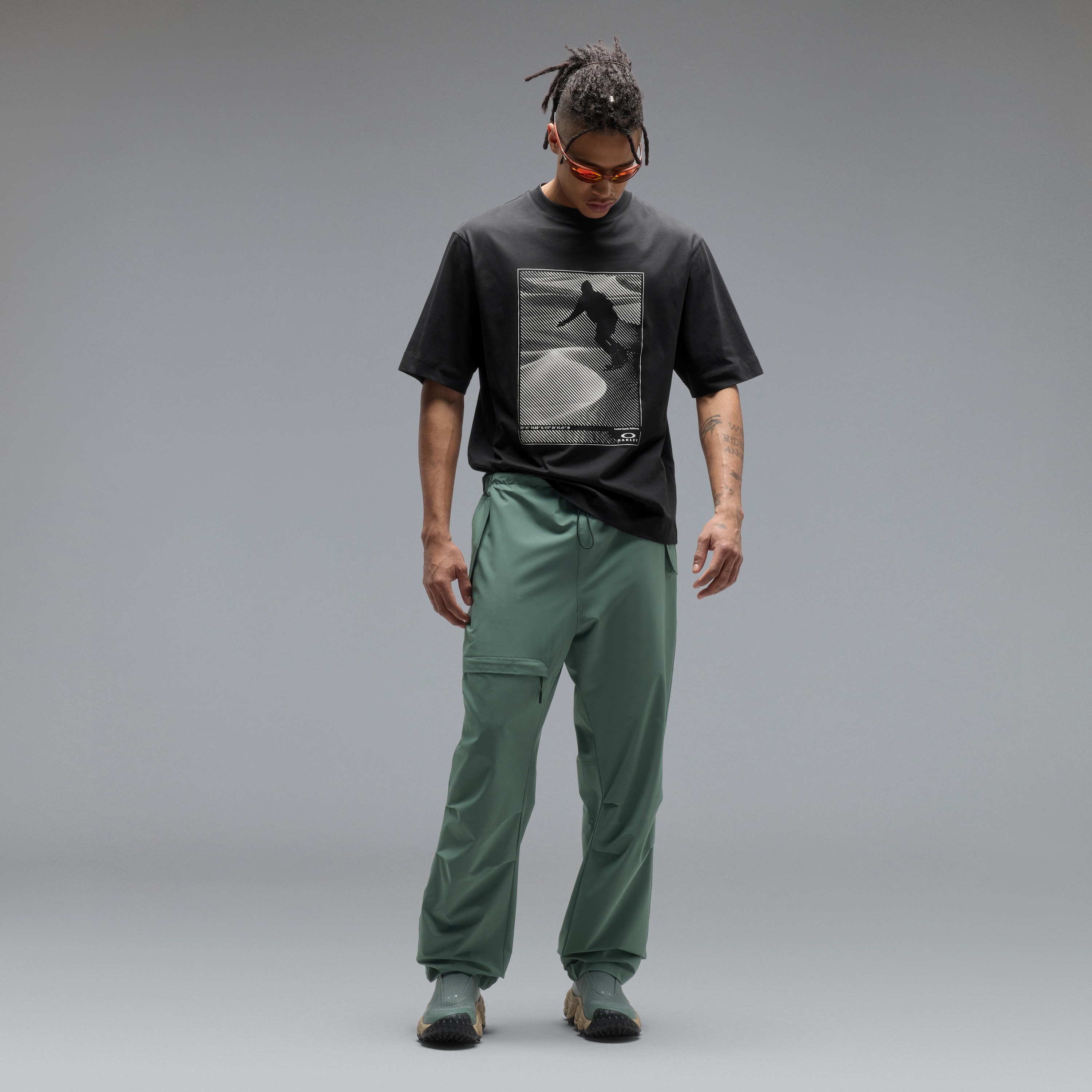 Oakley Sandboard Tee - Pitch Black | Oakley® US