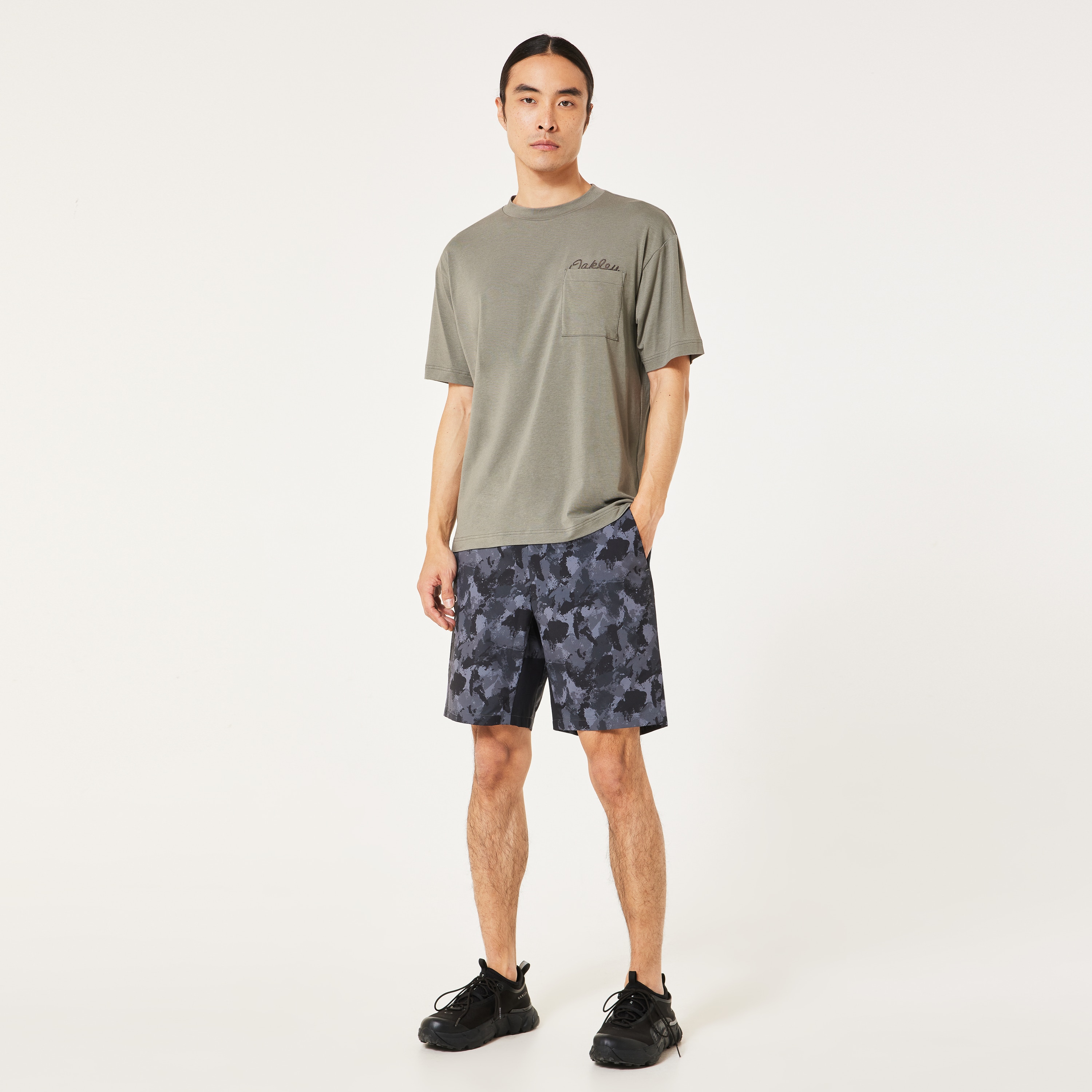 Oakley Enhance Mobility Shorts 6.0 - Black Print | Oakley® 日本
