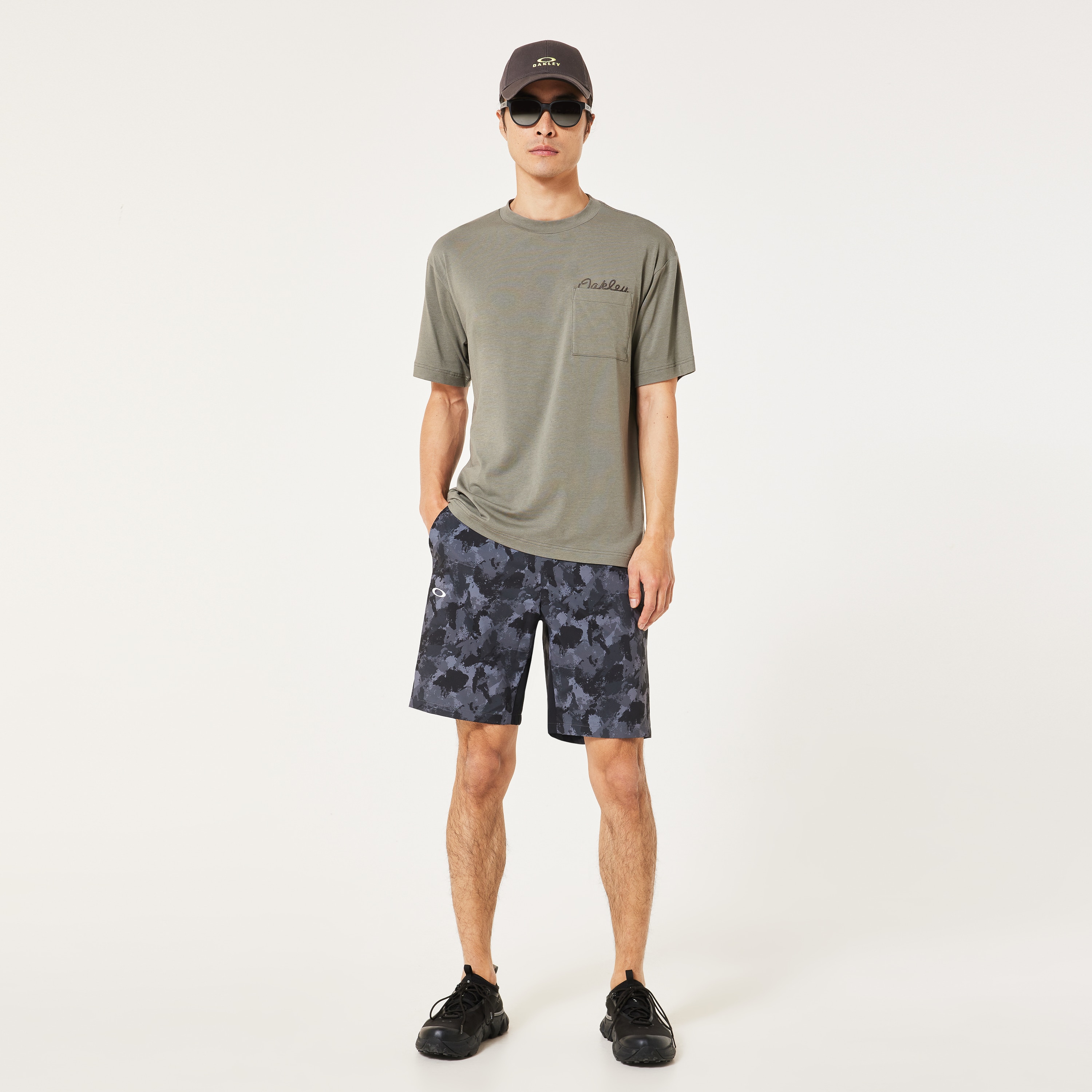 Oakley Enhance Mobility Shorts 6.0 - Black Print | Oakley® 日本