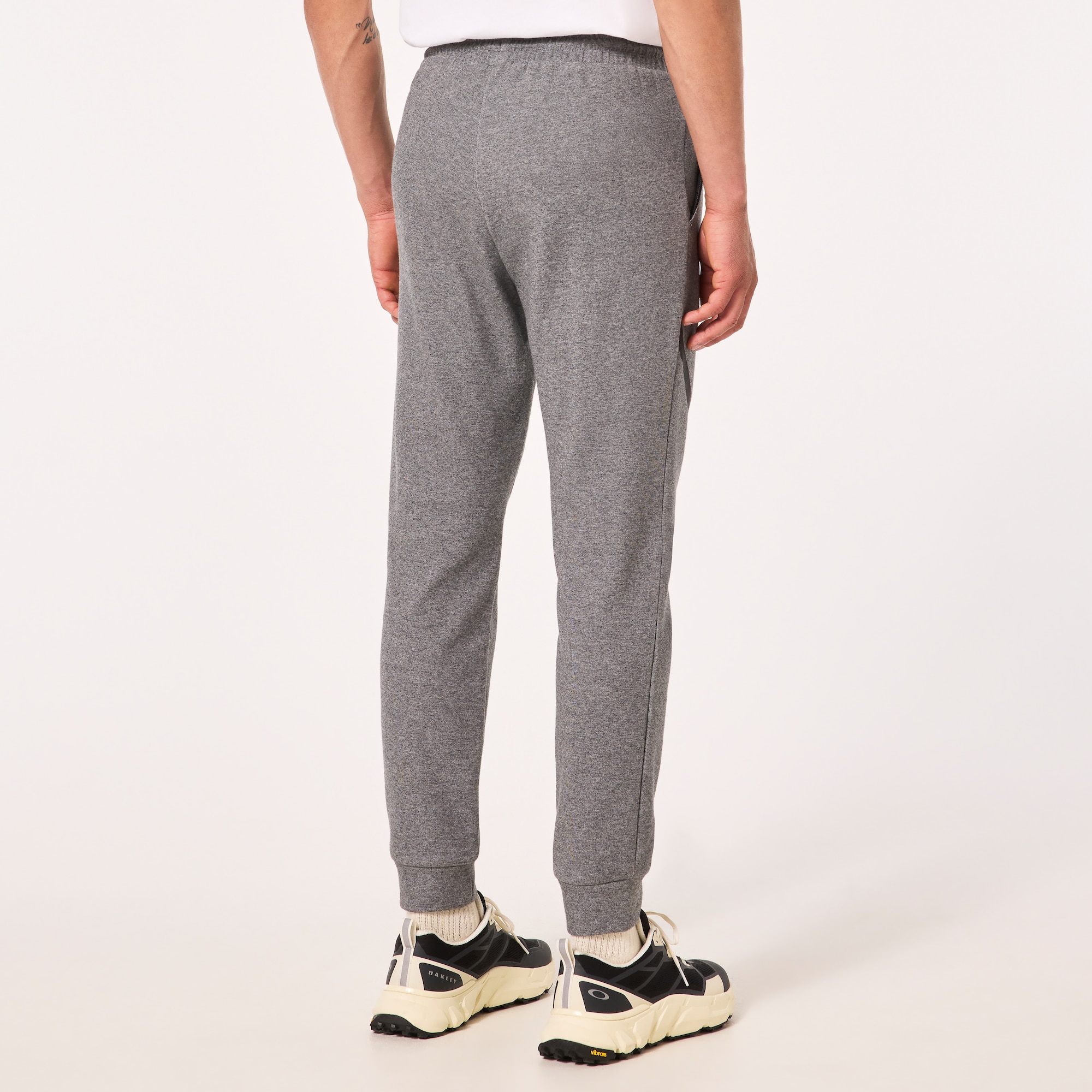 Oakley Roam Commuter Sweatpants - New Athletic Grey | Oakley® US