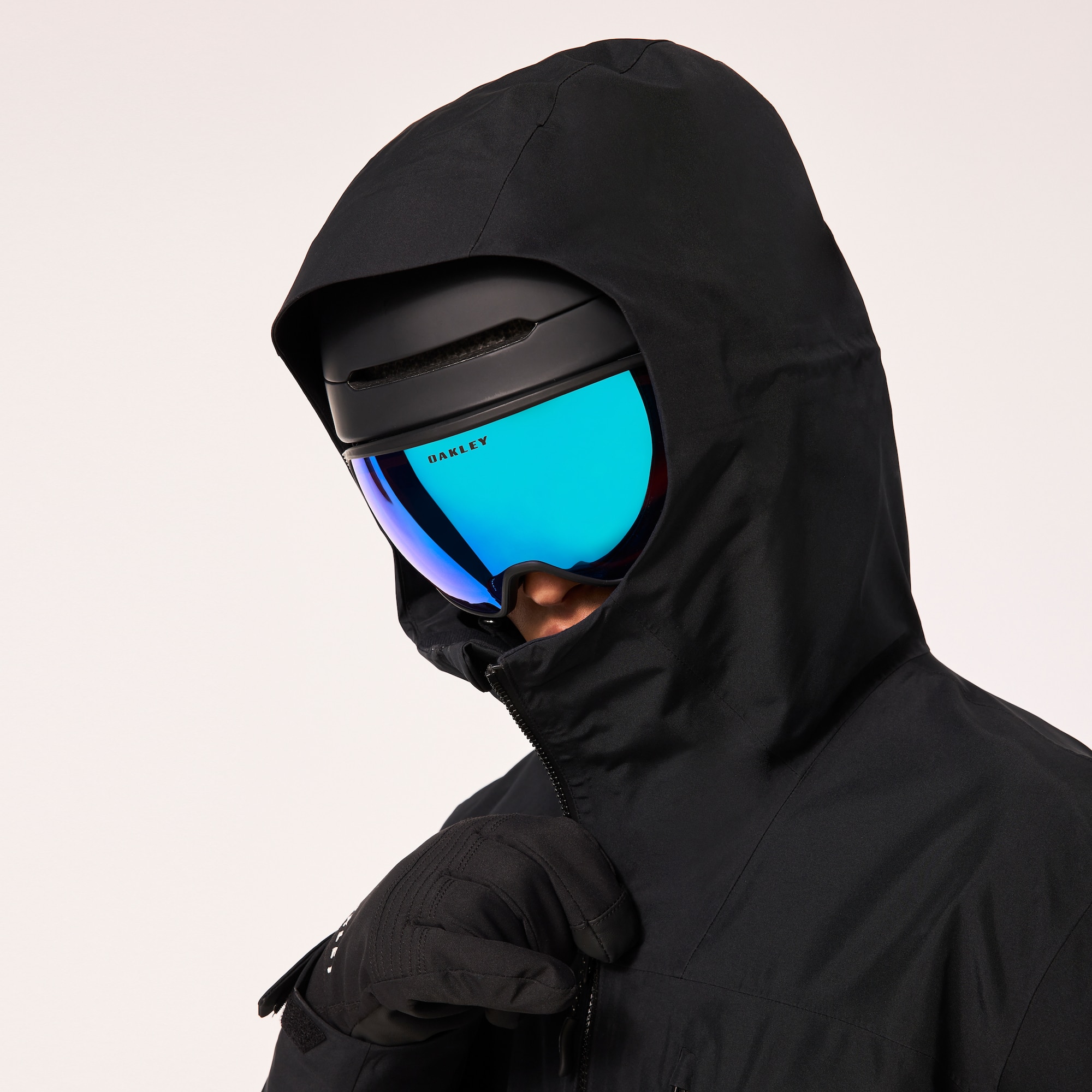 Oakley Unbound Gore-Tex Shell Jacket - Blackout | Oakley® US