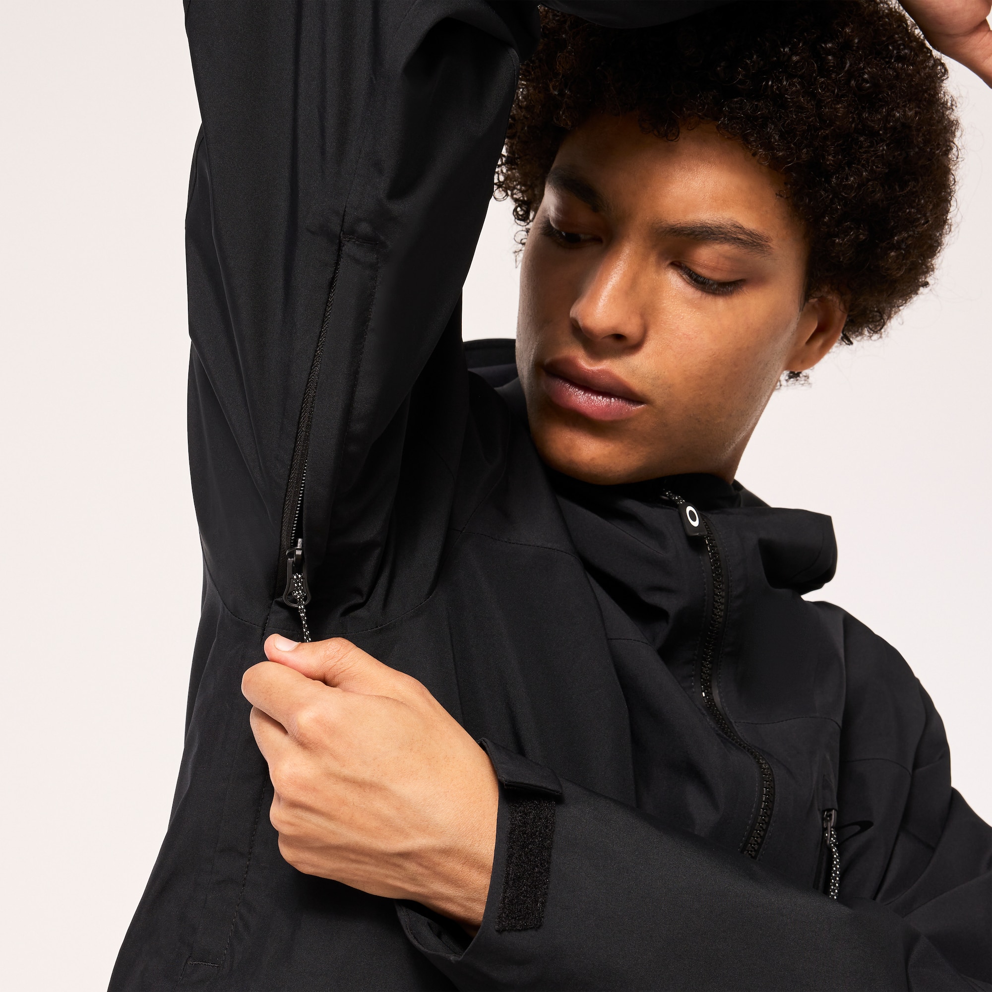 Oakley Unbound Gore-Tex Shell Jacket - Blackout | Oakley® US