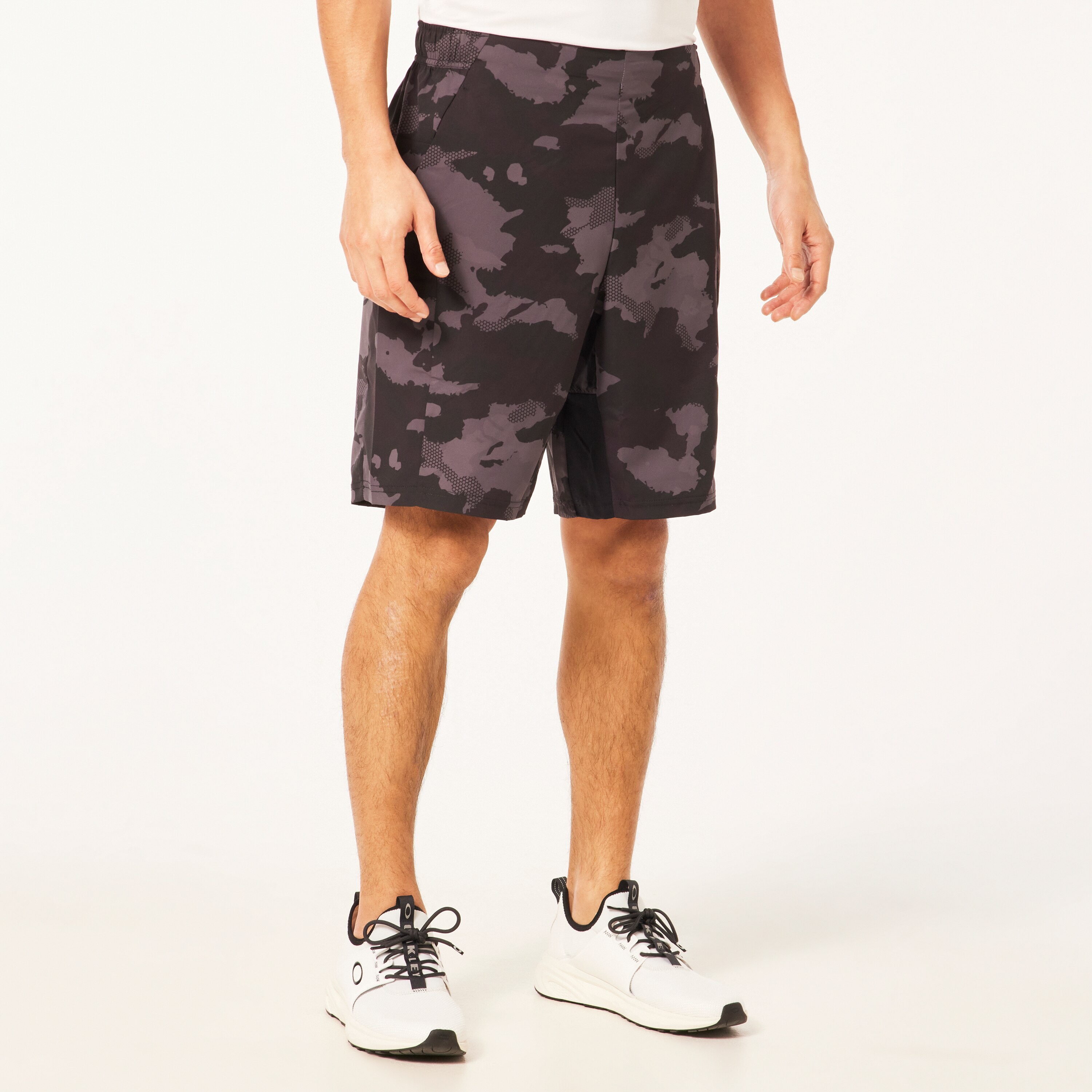 Oakley Enhance Mobility Shorts 5.0 - Black Print | Oakley® JP