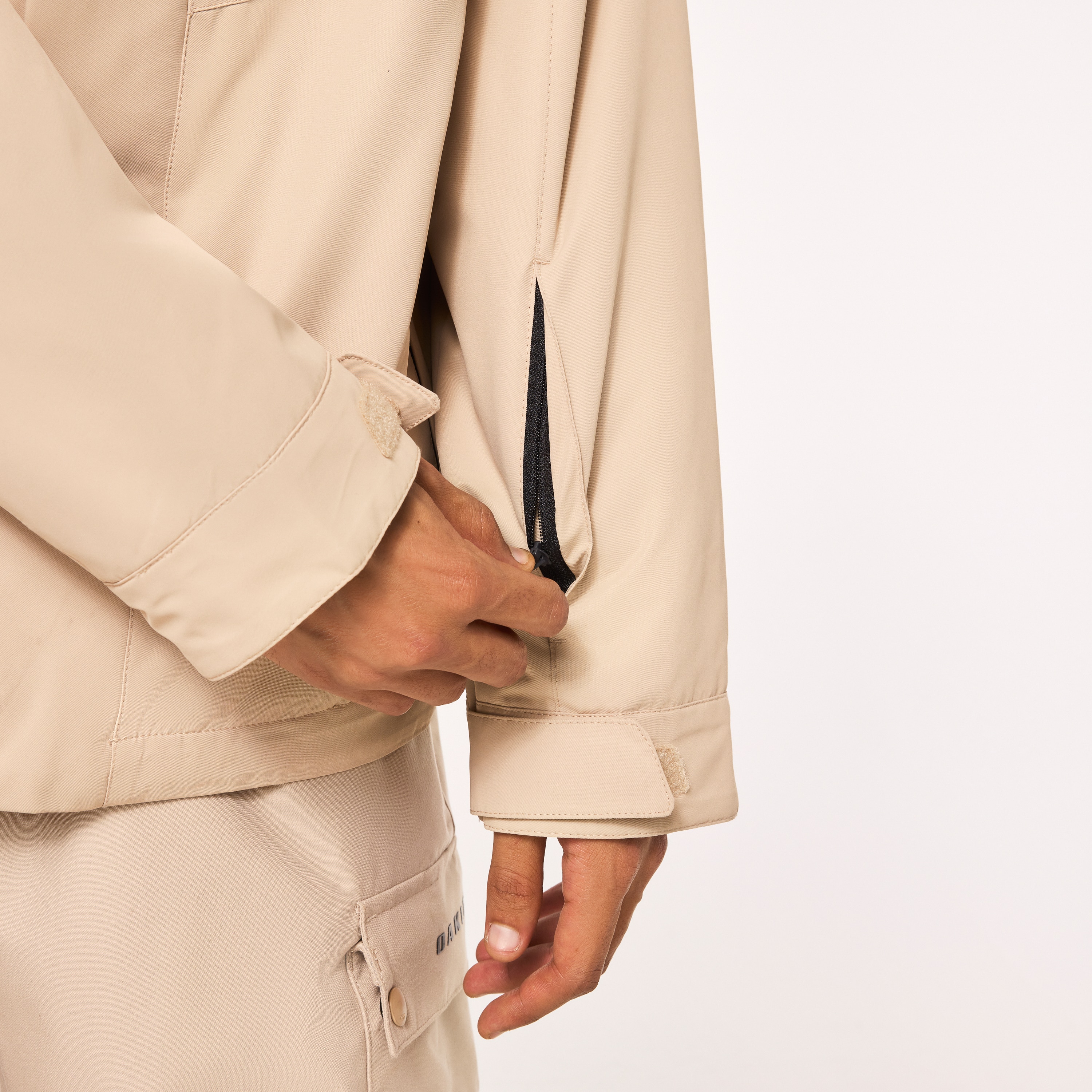 Oakley Core Divisional Rc Insulated J - Humus | Oakley® US