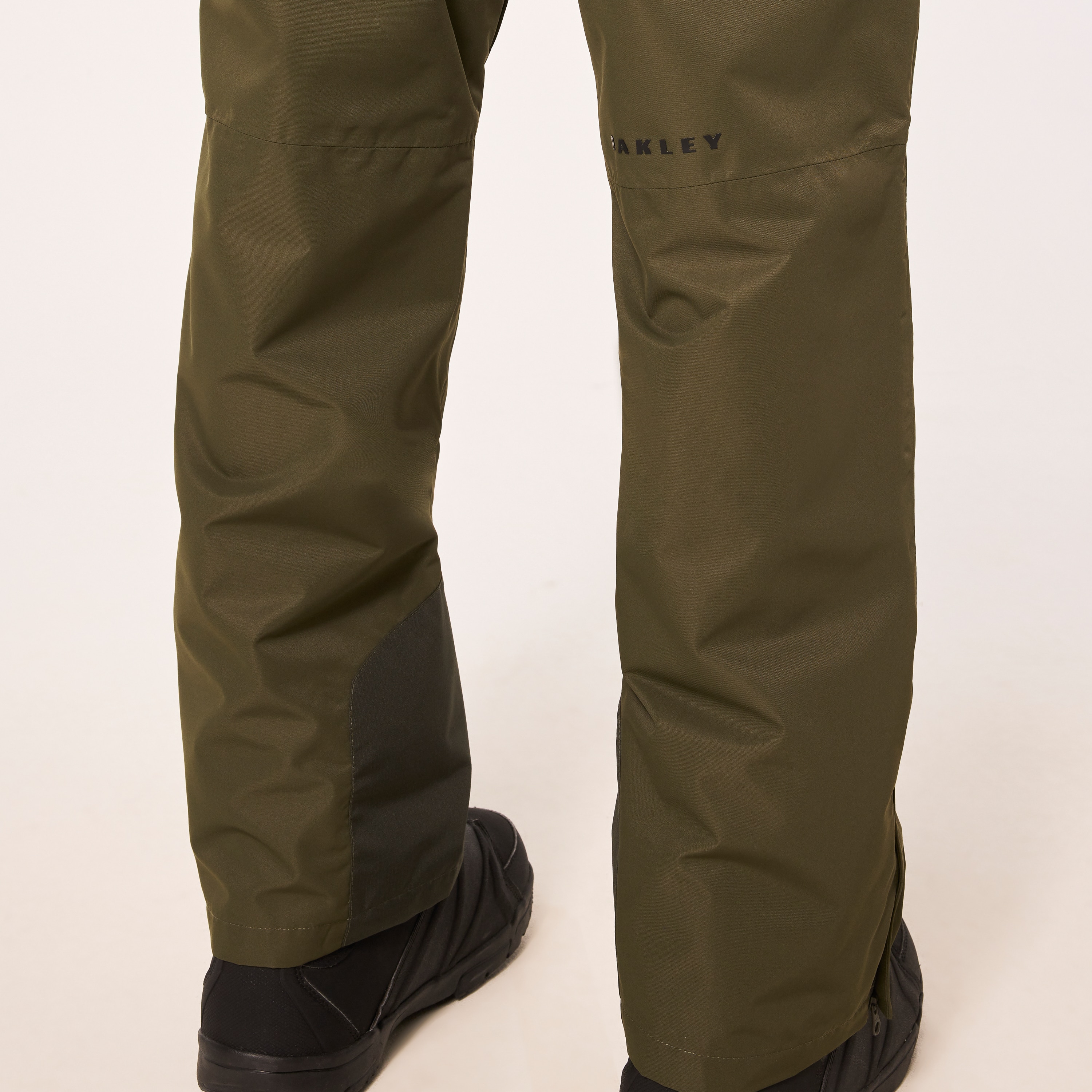Oakley Divisional Cargo Shell Pant - New Dark Brush | Oakley® US