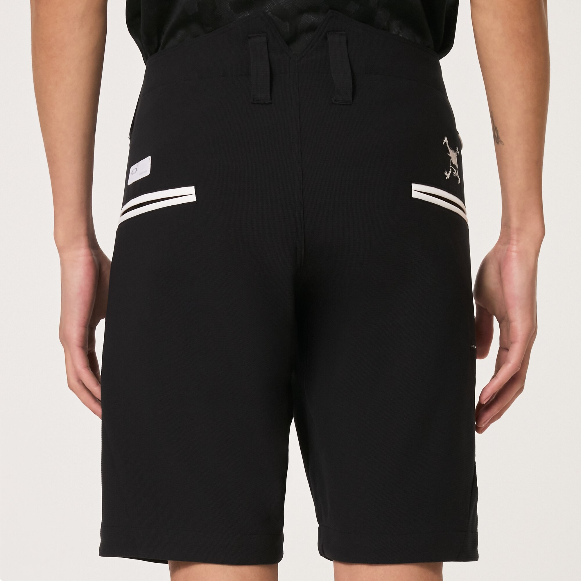 Oakley Skull Synchronism Shorts 3.0 - Blackout | Oakley® JP
